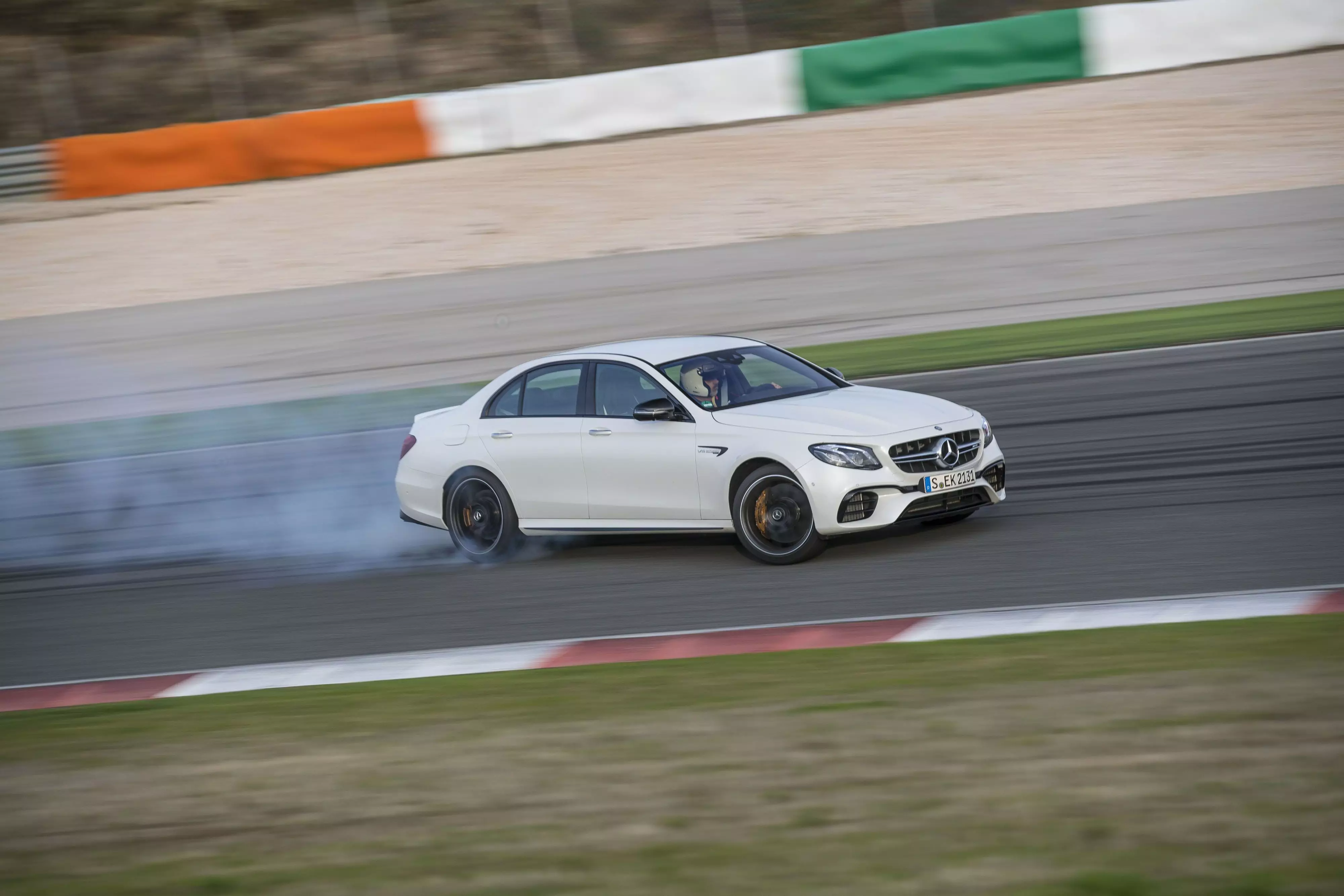 મર્સિડીઝ amg e63s