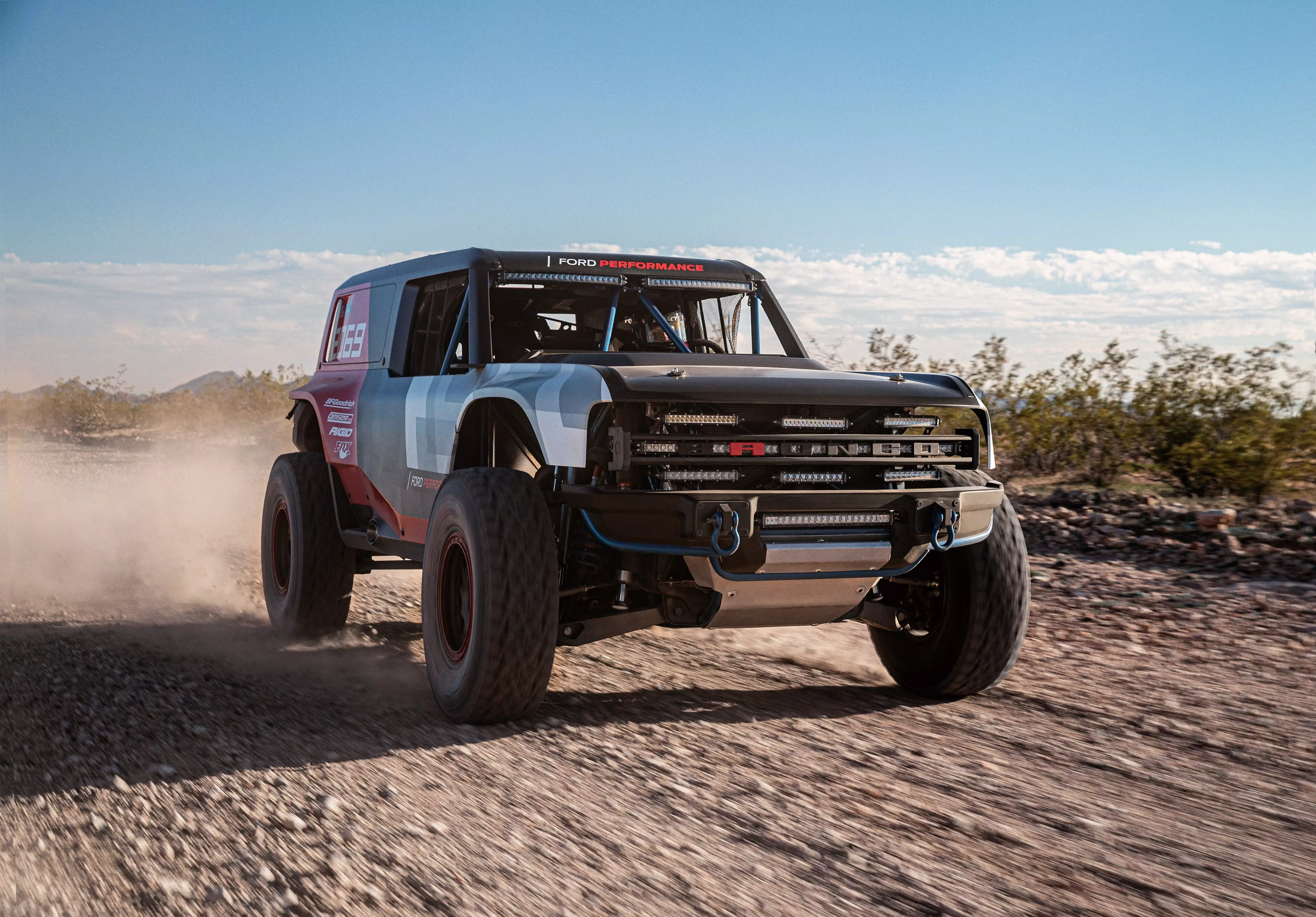 Vehículo terrestre, Vehículo, Carreras todoterreno, Todoterreno, Neumático de automóvil, Neumático, Coche, Carreras en el desierto, Vehículo todoterreno, Rally raid,