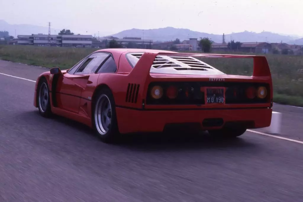 Landvoertuig, Voertuig, Motor, Sportmotor, Ferrari f40, Supermotor, Coupé, Renmotor, Ferrari 328, Motorontwerp,