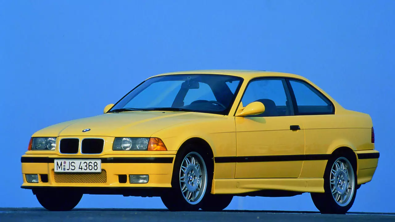 bmw e36 m3 kuning