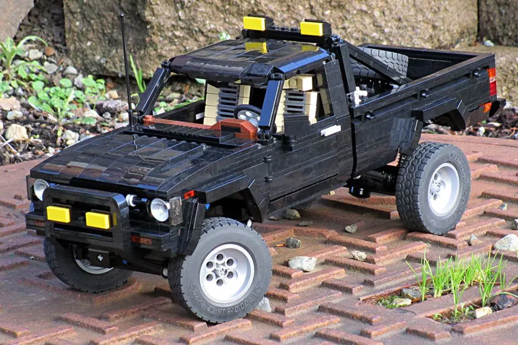 lego toyota hilux