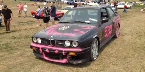 Grafitima prekriven E30 M3 BMW