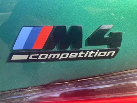 2022 bmw m4 conversível de competição