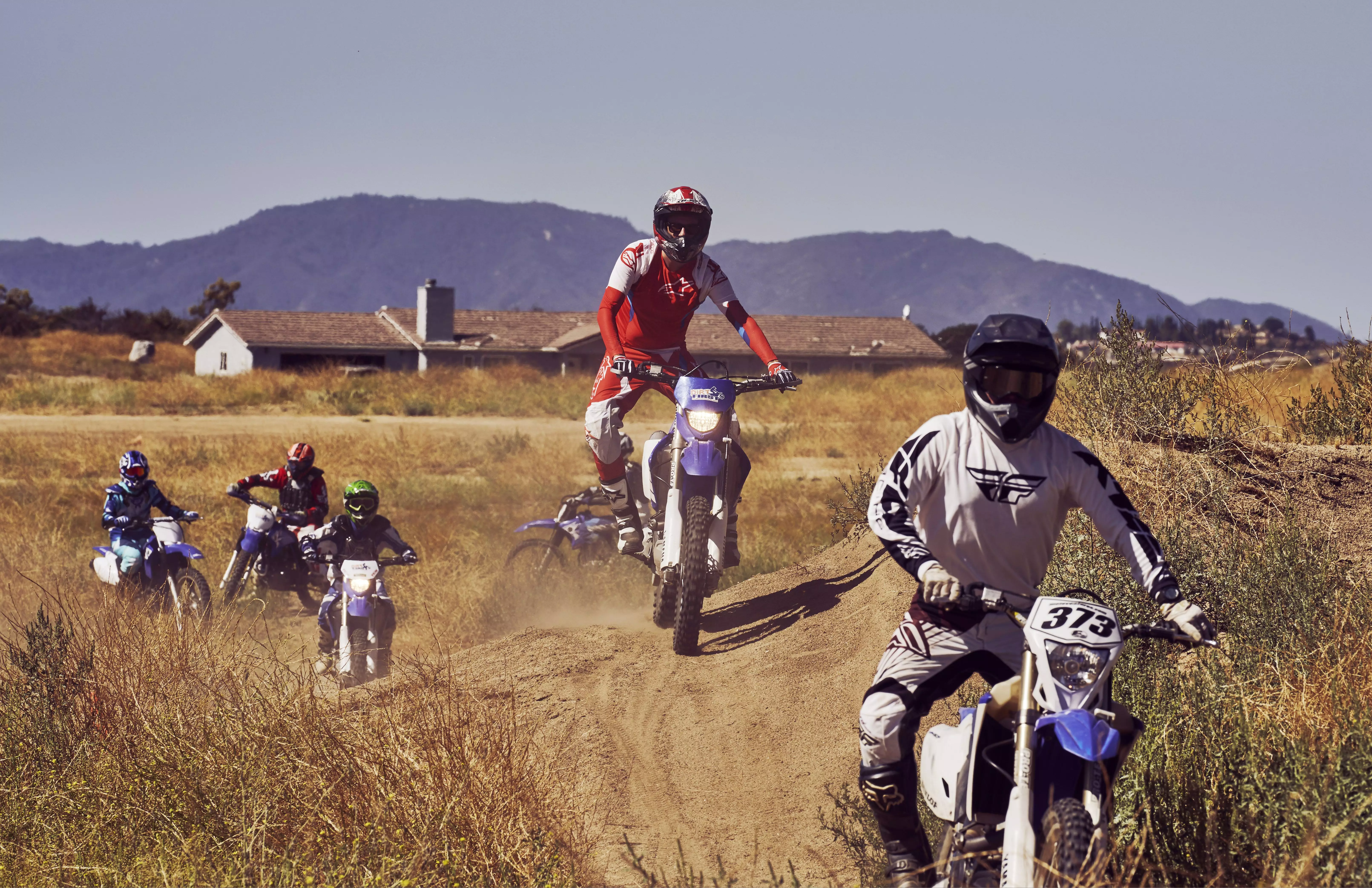 Motorrad, Motorrad, Motocross, Gefier, Enduro, Abenteuer, Buedem, Offroading, Sport, Motorsport,