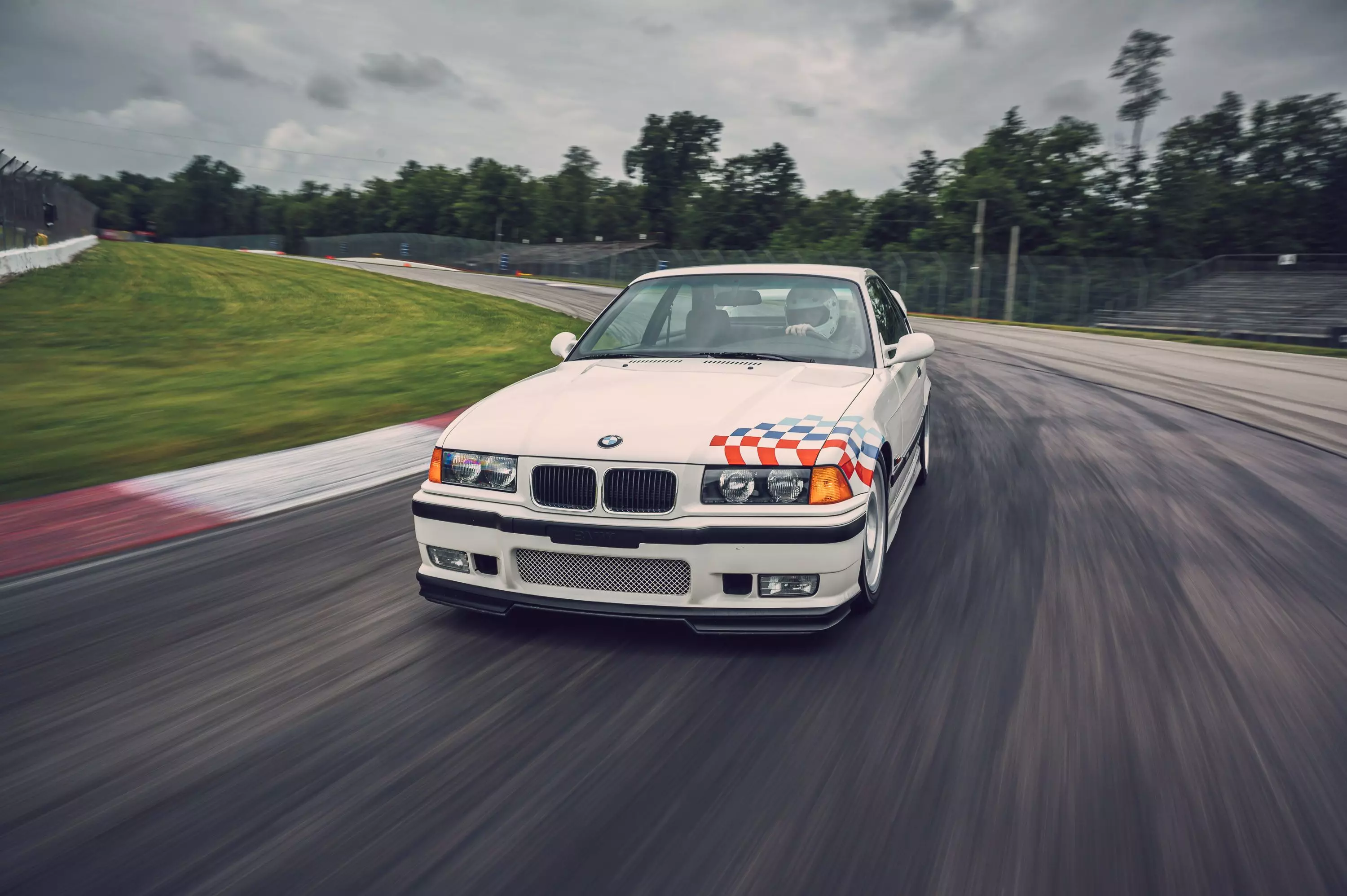 bmw e36 m3 pist testi fotoğrafları