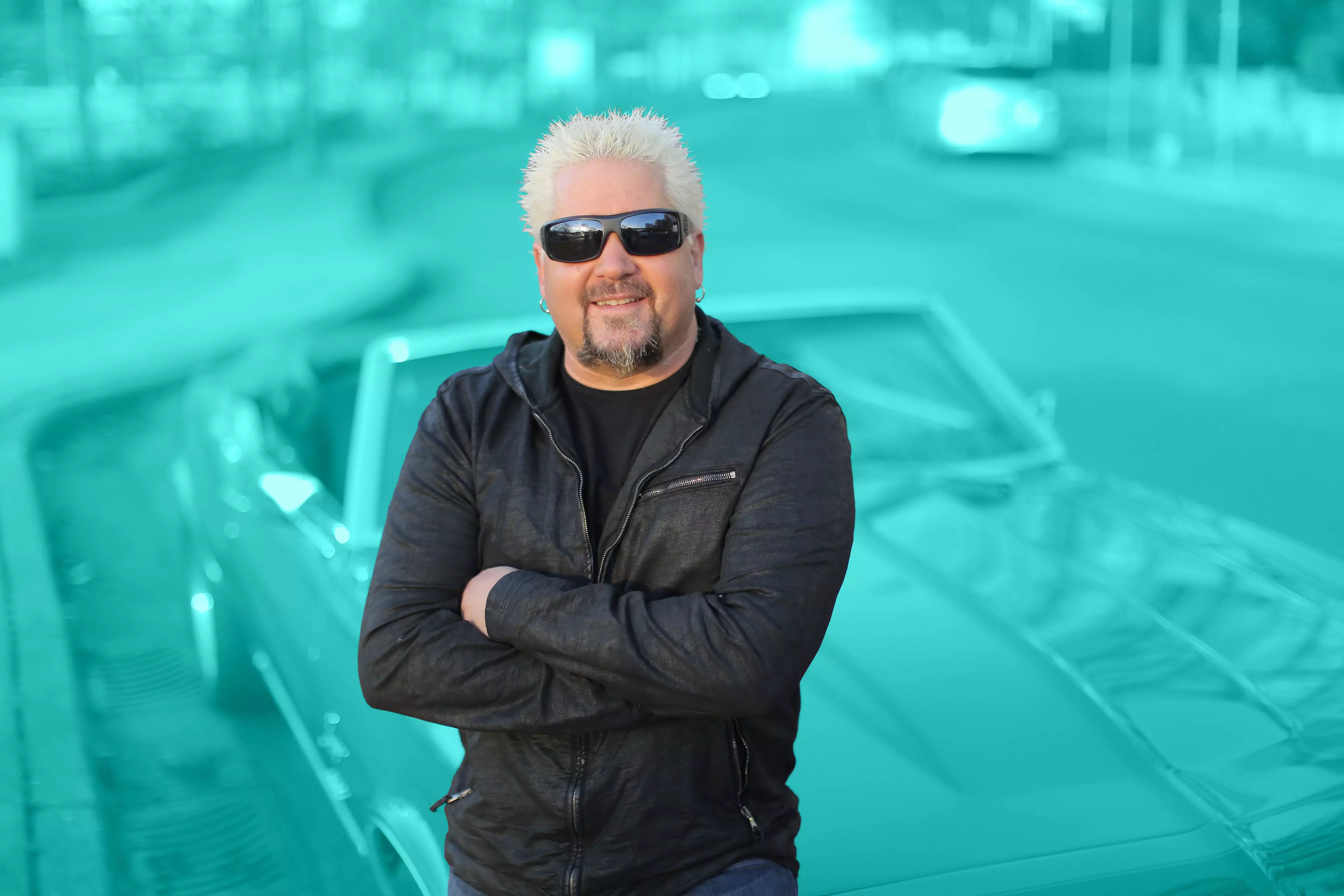 Guy Fieri, R&T 직원과 쉐보레 및 치즈버거 이야기