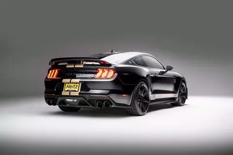 I-shelby gt500 h hertz yokuqasha ngemuva kokubukwa kwekota emithathu