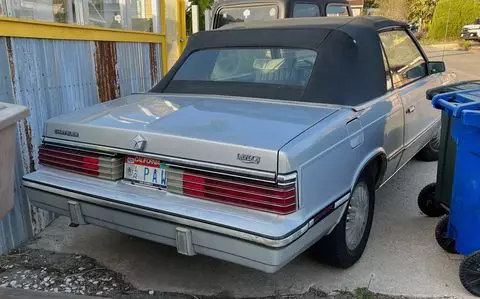 1984 chrysler lebaron turbo conversível