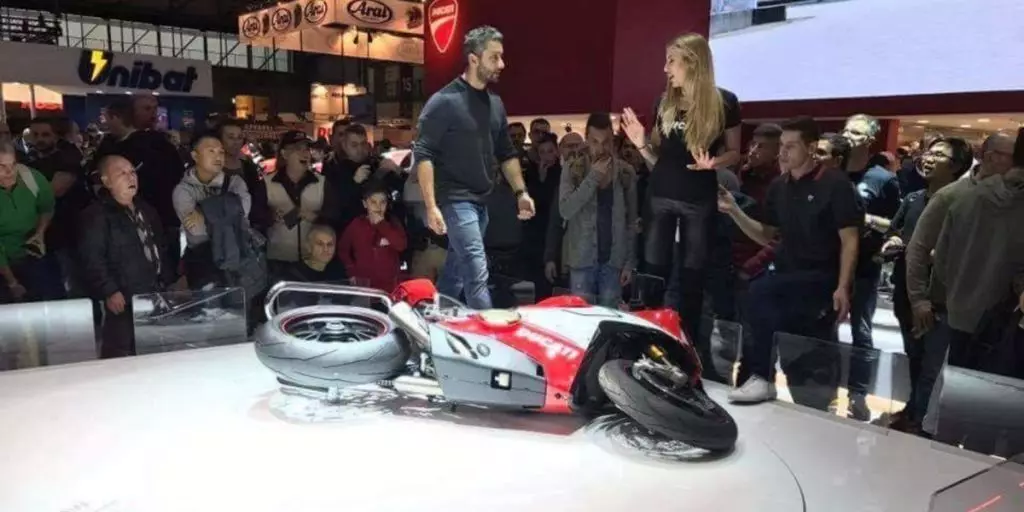 ducati-panigale.jpg