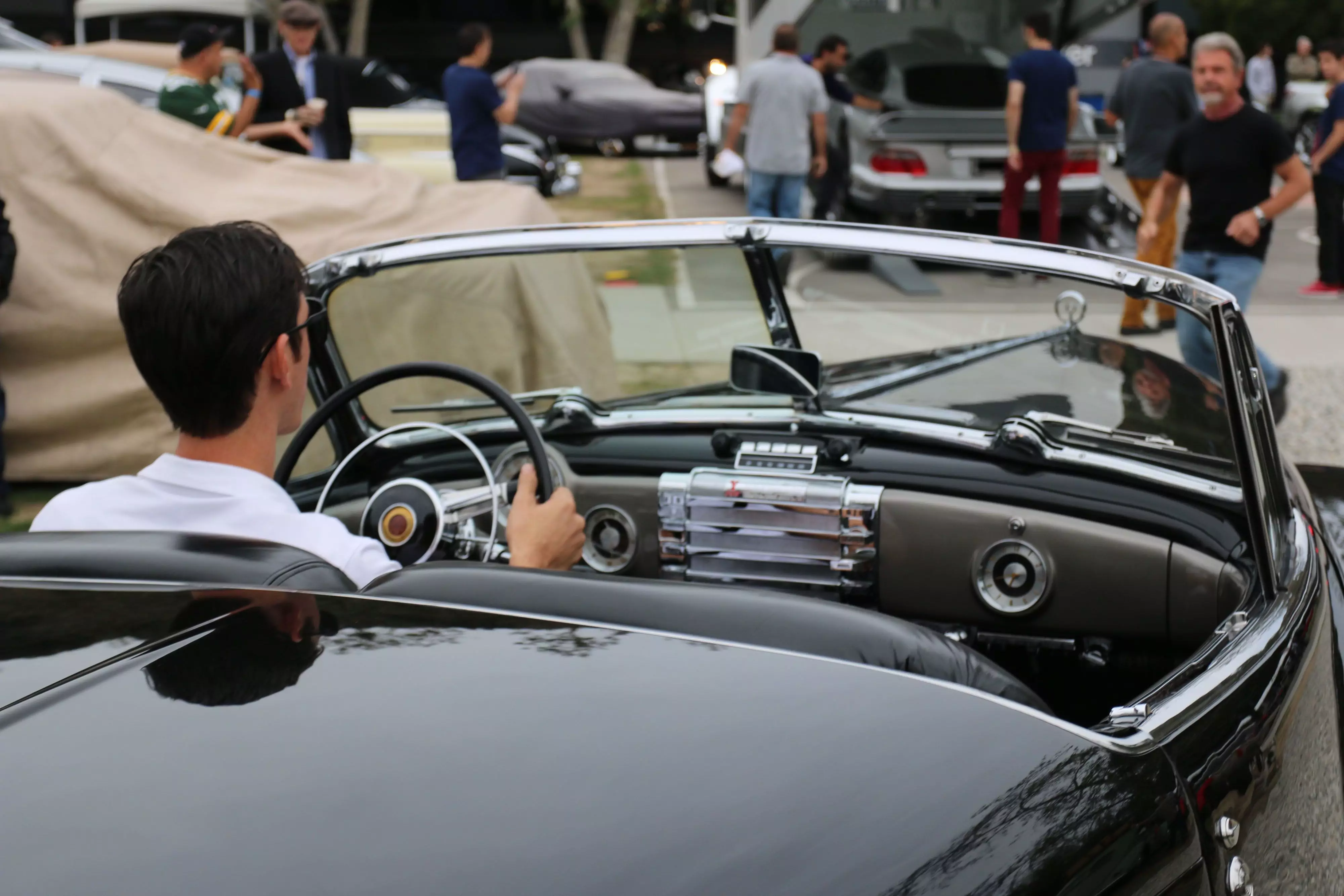 Conception automobile, Véhicule, Véhicule terrestre, Verre, Miroir automobile, Porte de véhicule, Voiture de luxe personnelle, Pare-brise, Voiture classique, Véhicule de luxe,