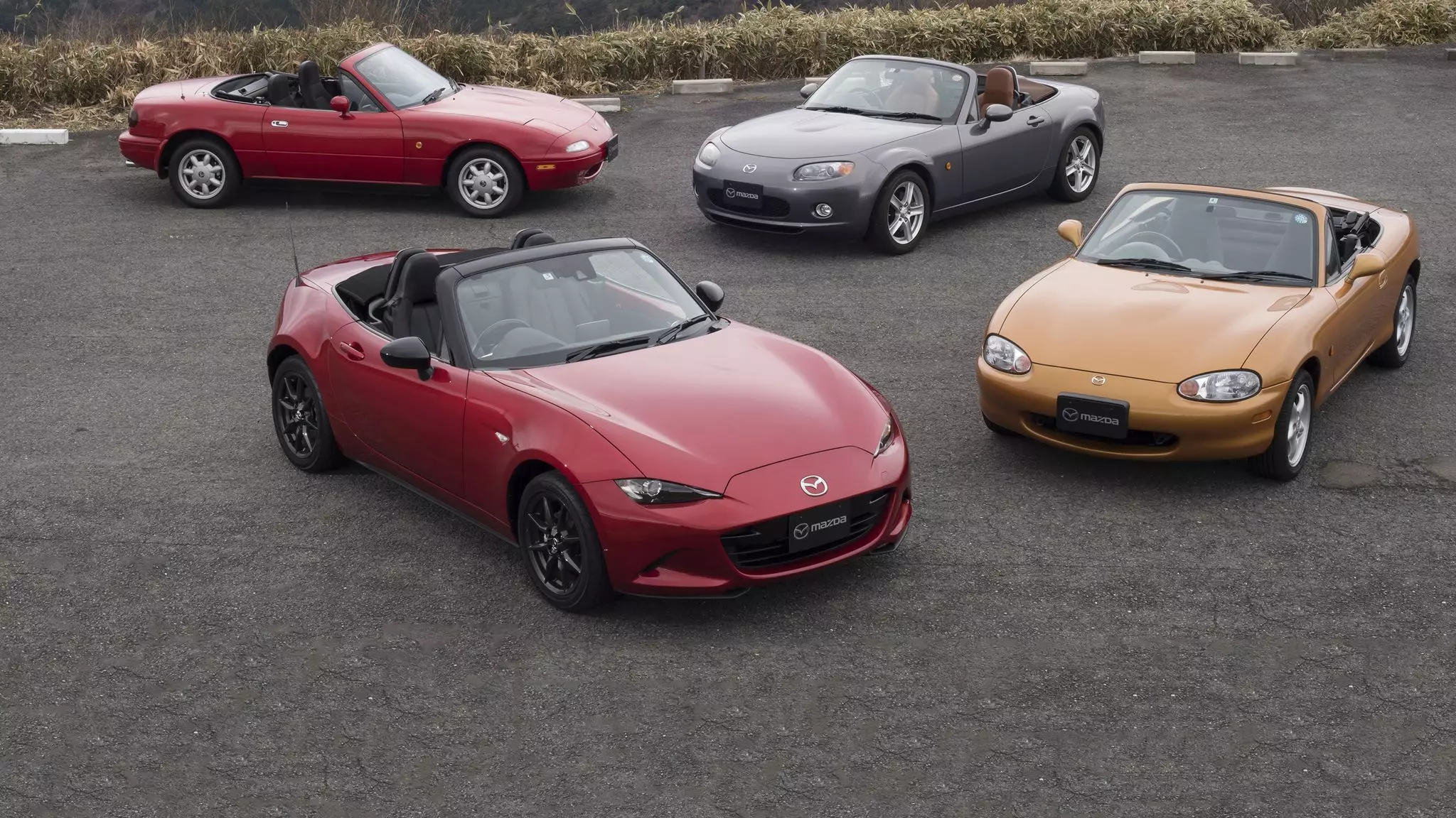 Mazda MX-5 Miata: Kopersgids vir elke generasie