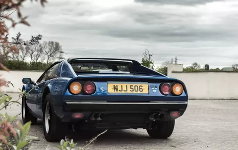 Ferrari 308 GTS QV V12 sui