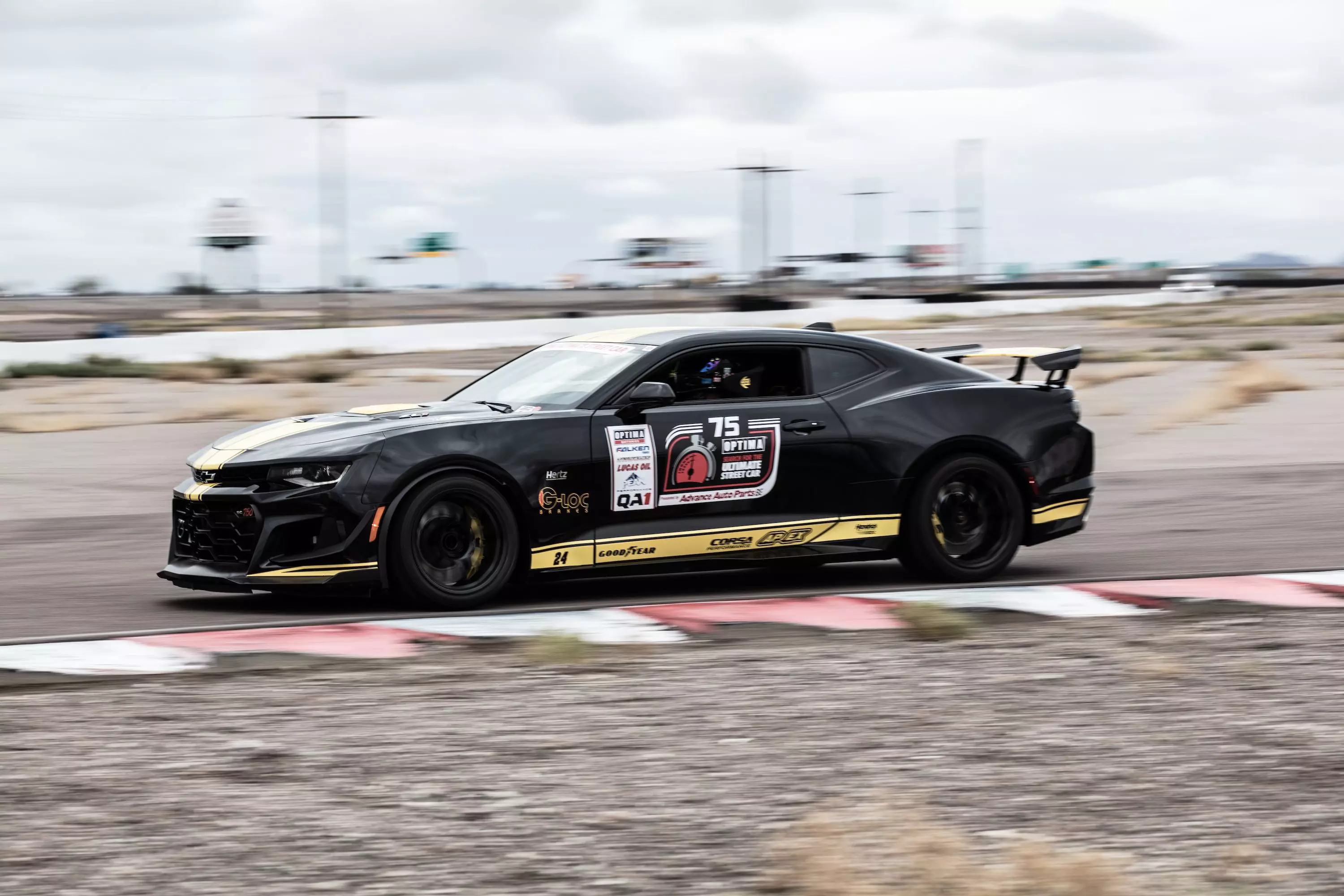 corsa chevy camaro un giro