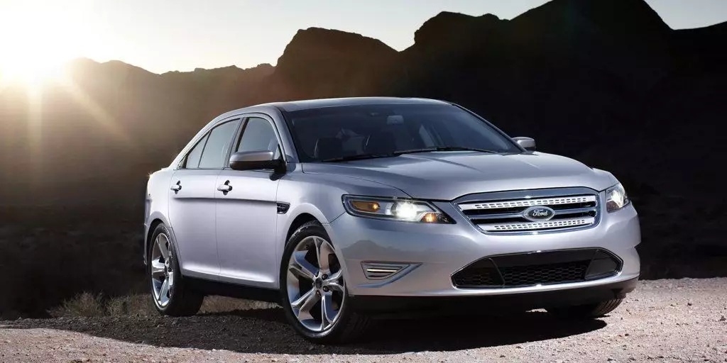 Ford Taurus SHO