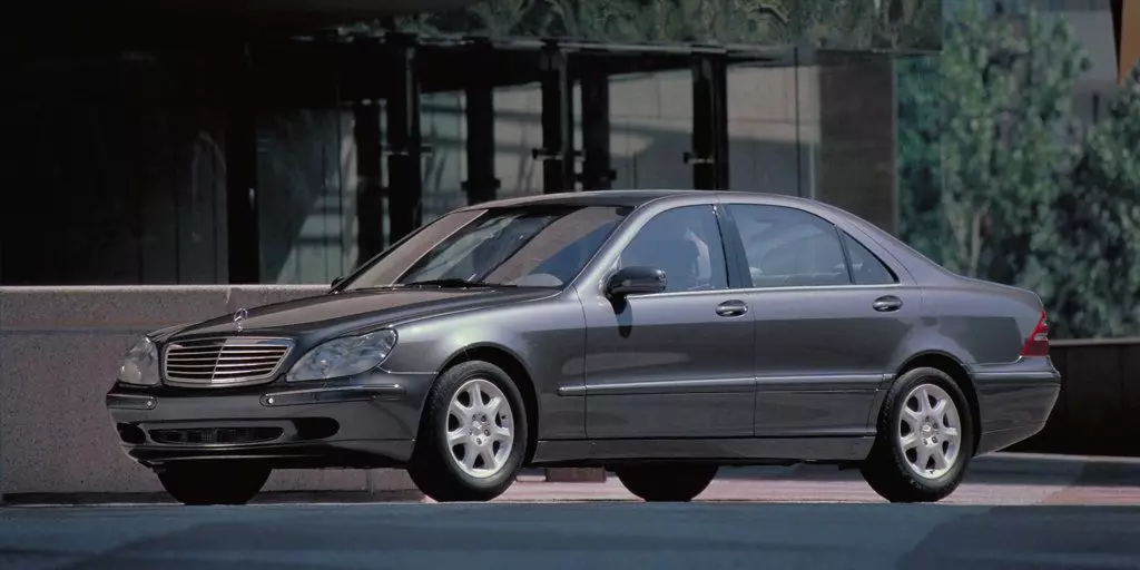 Mercedes-Benz třídy S W220