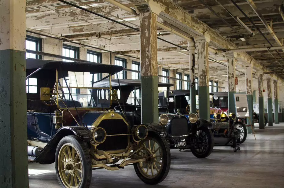 Safn ford piquette avenue verksmiðjunnar af öðrum bifreiðum snemma 1900