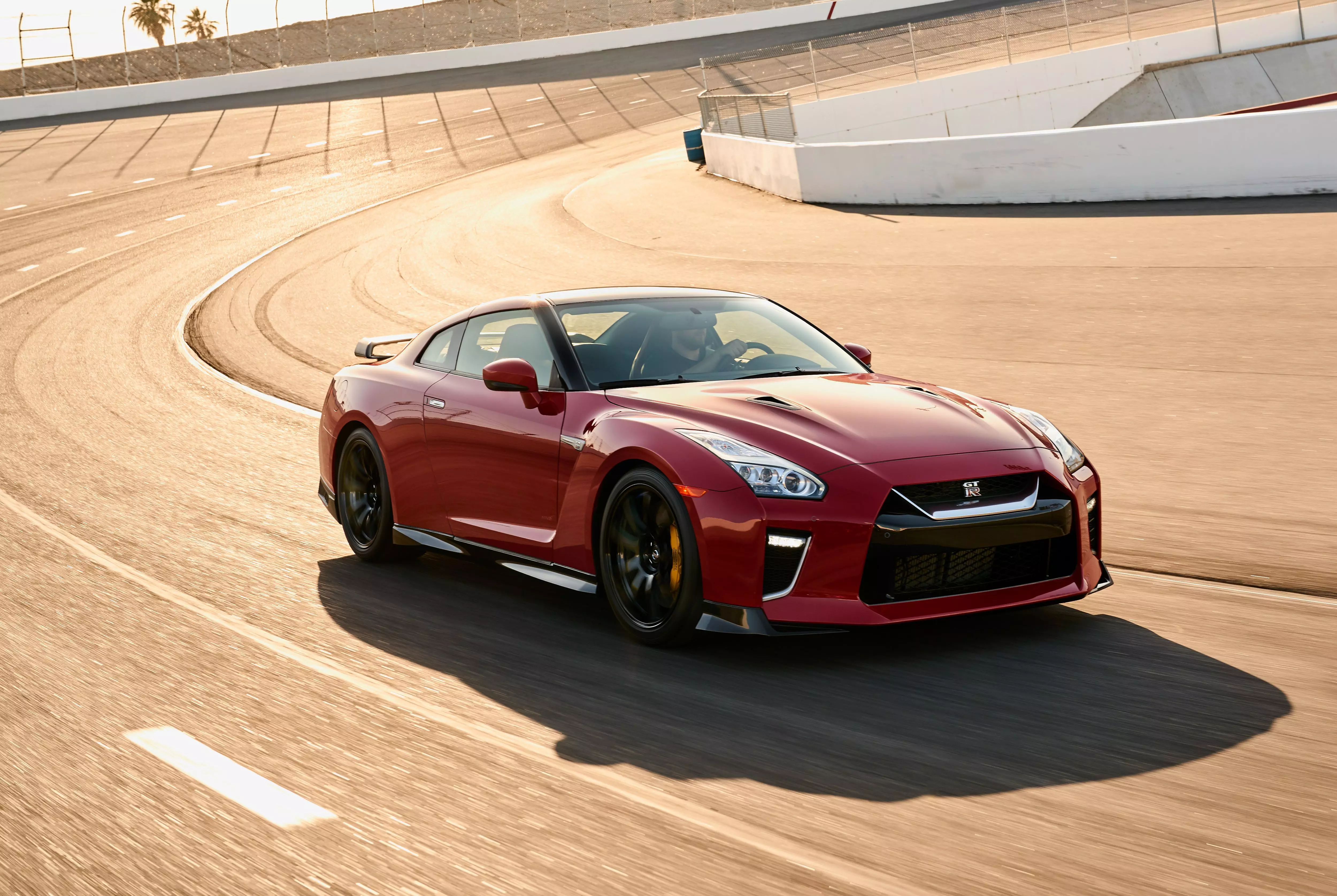 ປີ 2020 nissan gt r