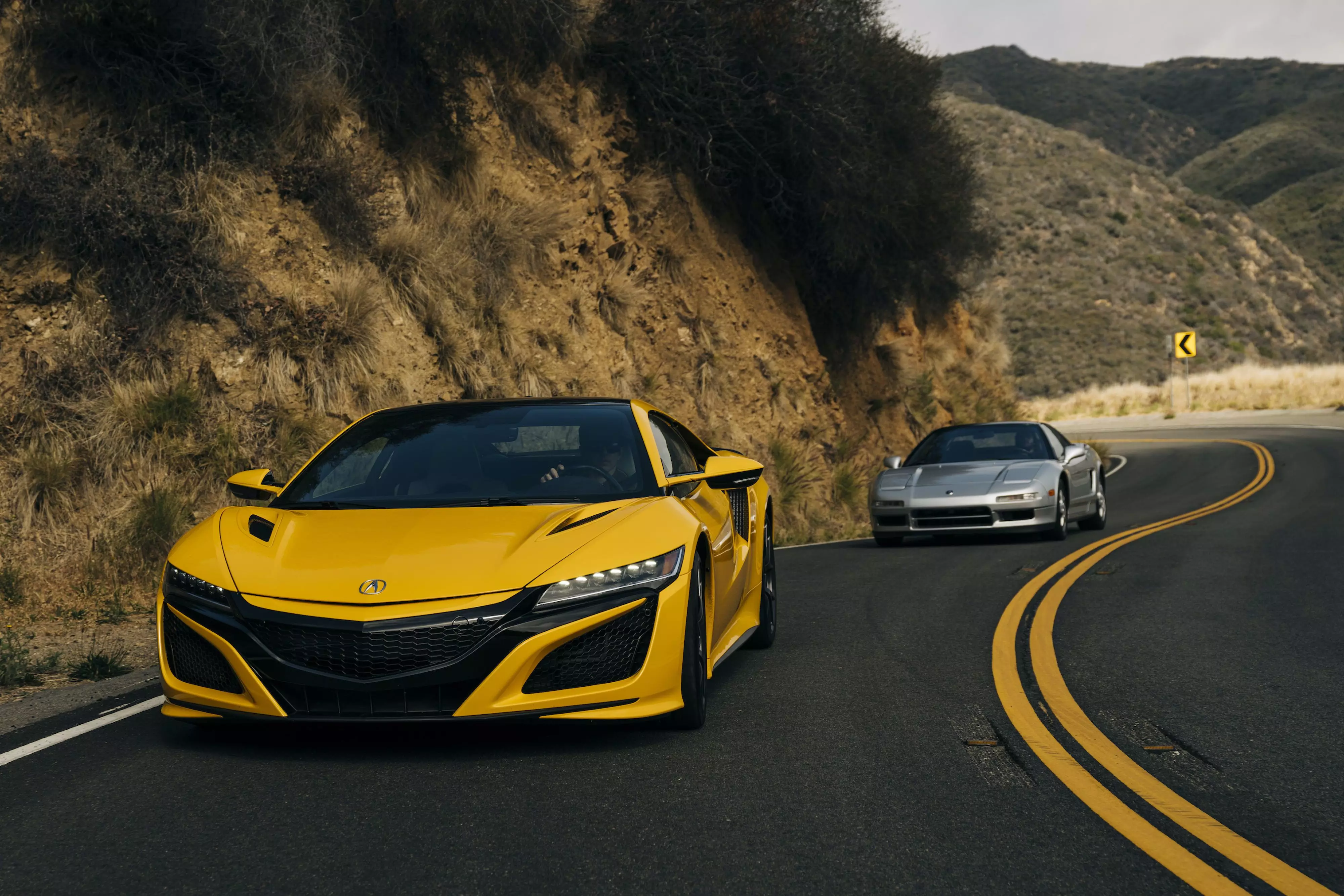 Acura NSX ප්‍රගතියේ මාර්තු නිදර්ශනය කරයි