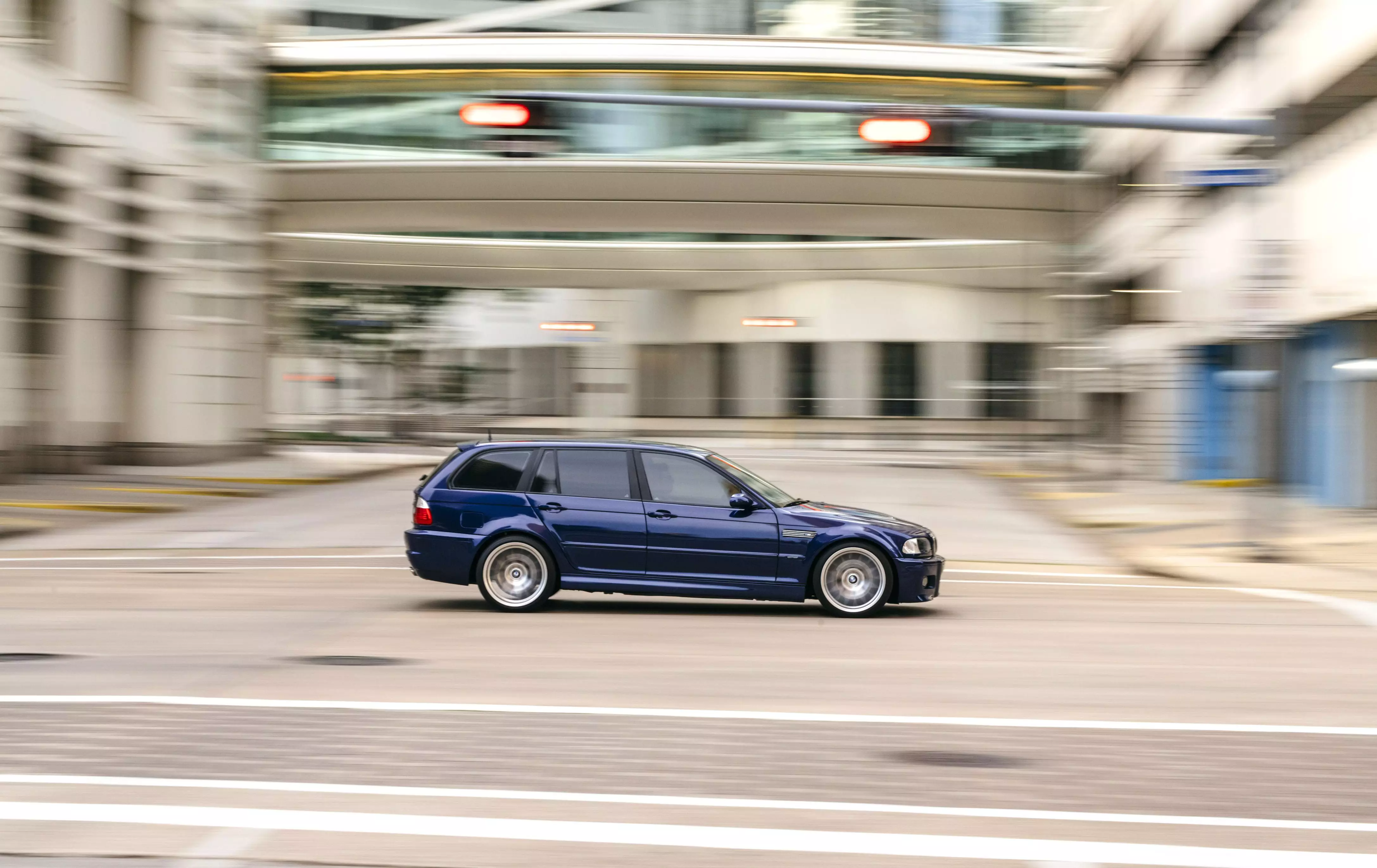 Wannan E46 BMW M3 Wagon Yayi Cikakke Kamar yadda Mukayi Mafarki Zai kasance