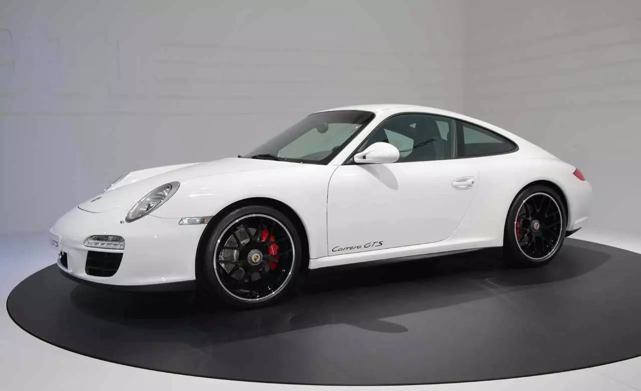 2011 porsche 911 carrera gts