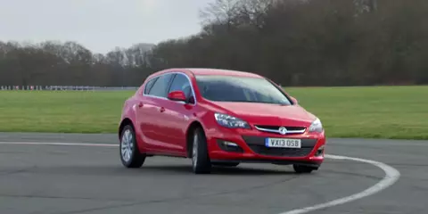 Top Gear සාධාරණ මිලකට මෝටර් රථය Vauxhall Astra