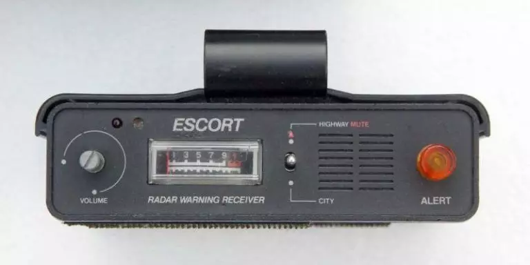 Escort radar detector