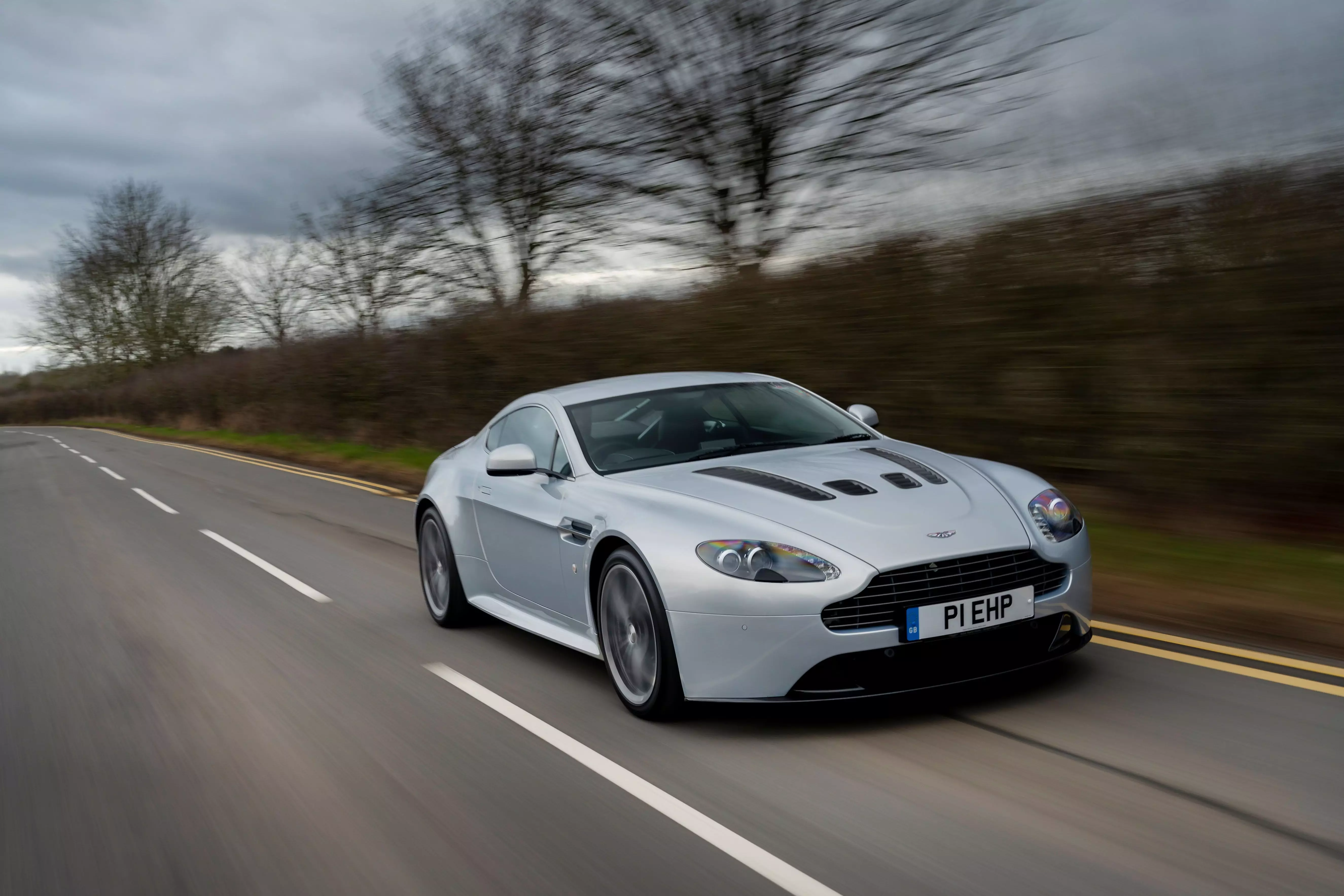 v12 Vantage