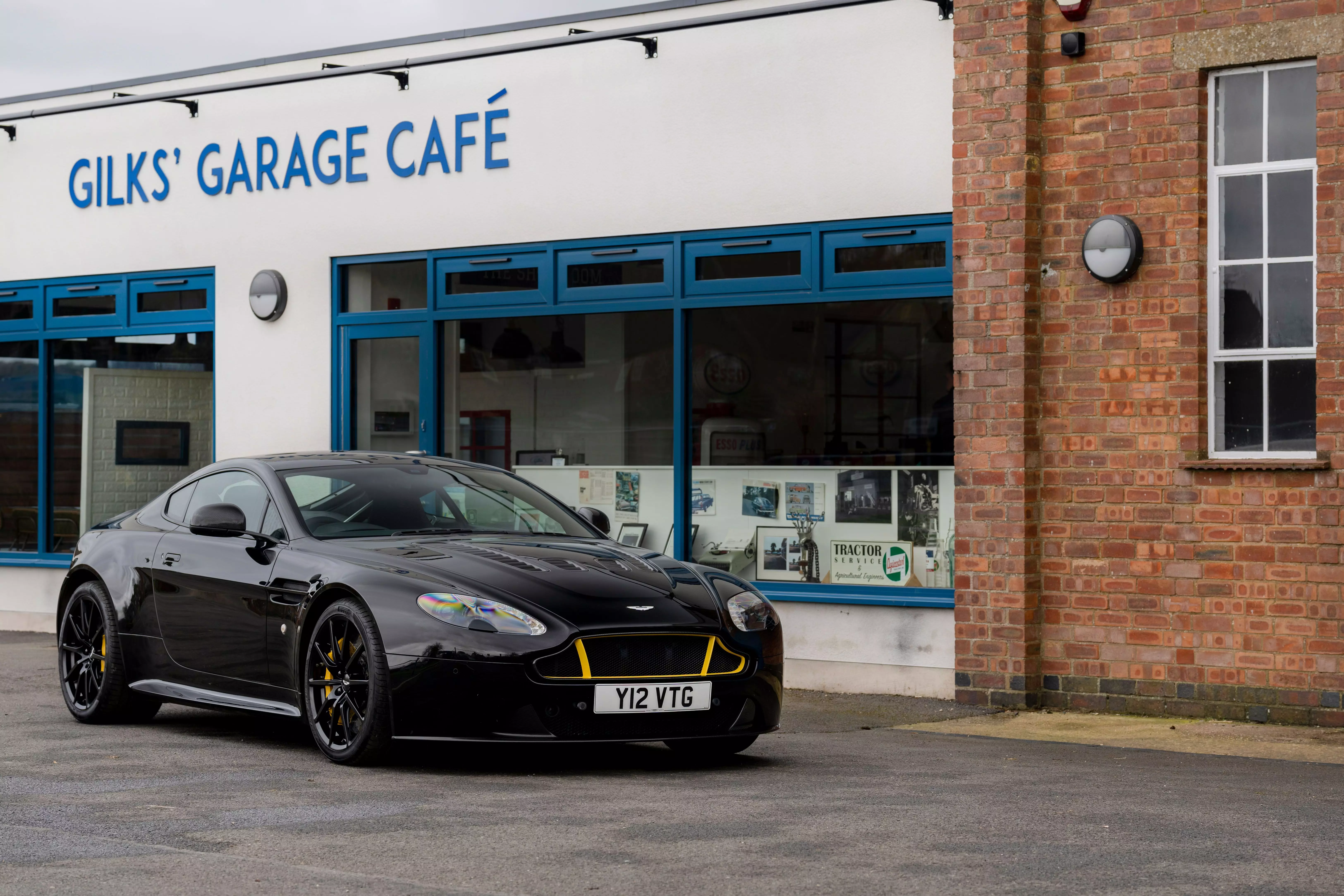 v12 Vantage