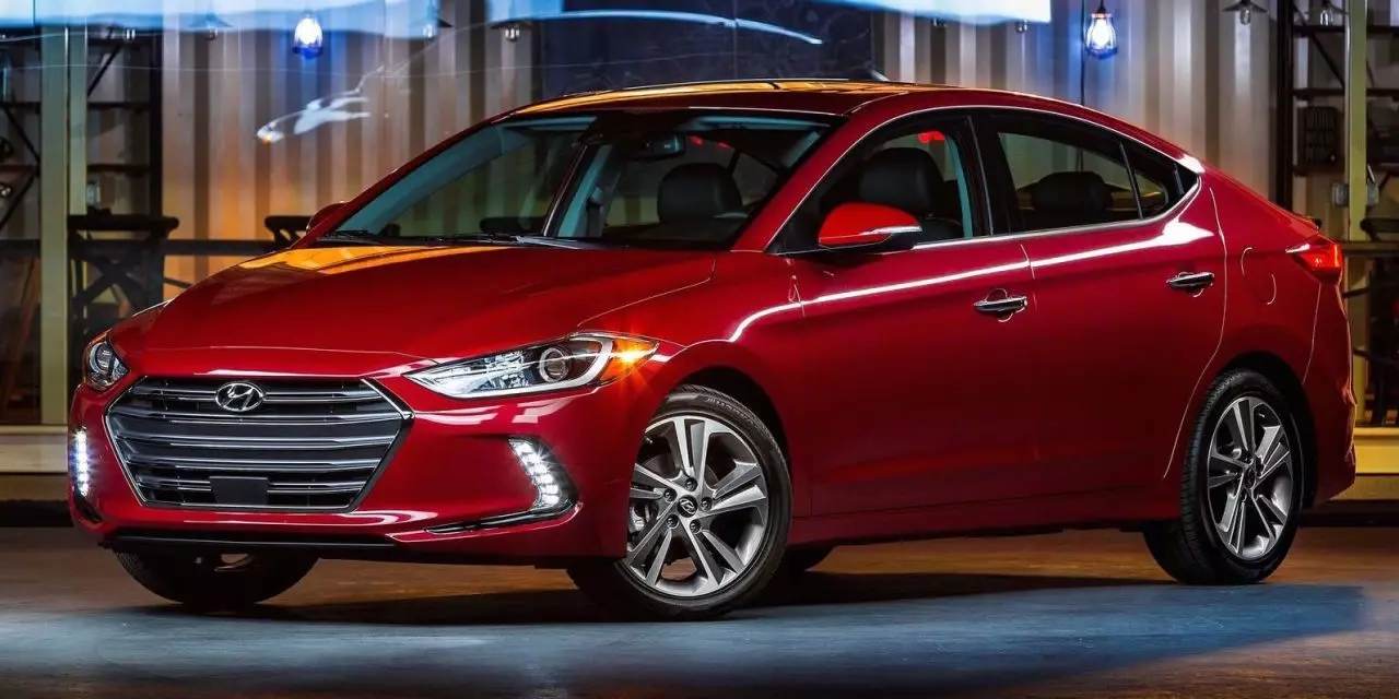 Parece que os Estados Unidos conseguirán un Hyundai Elantra de alto rendemento