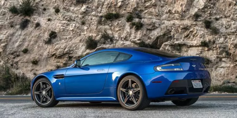 Aston Martin Vantage GTS