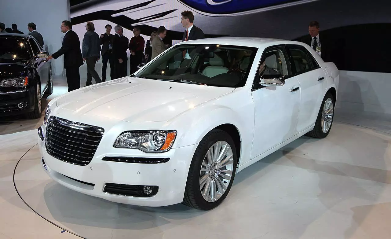 2011 Chrysler 300 odhalen
