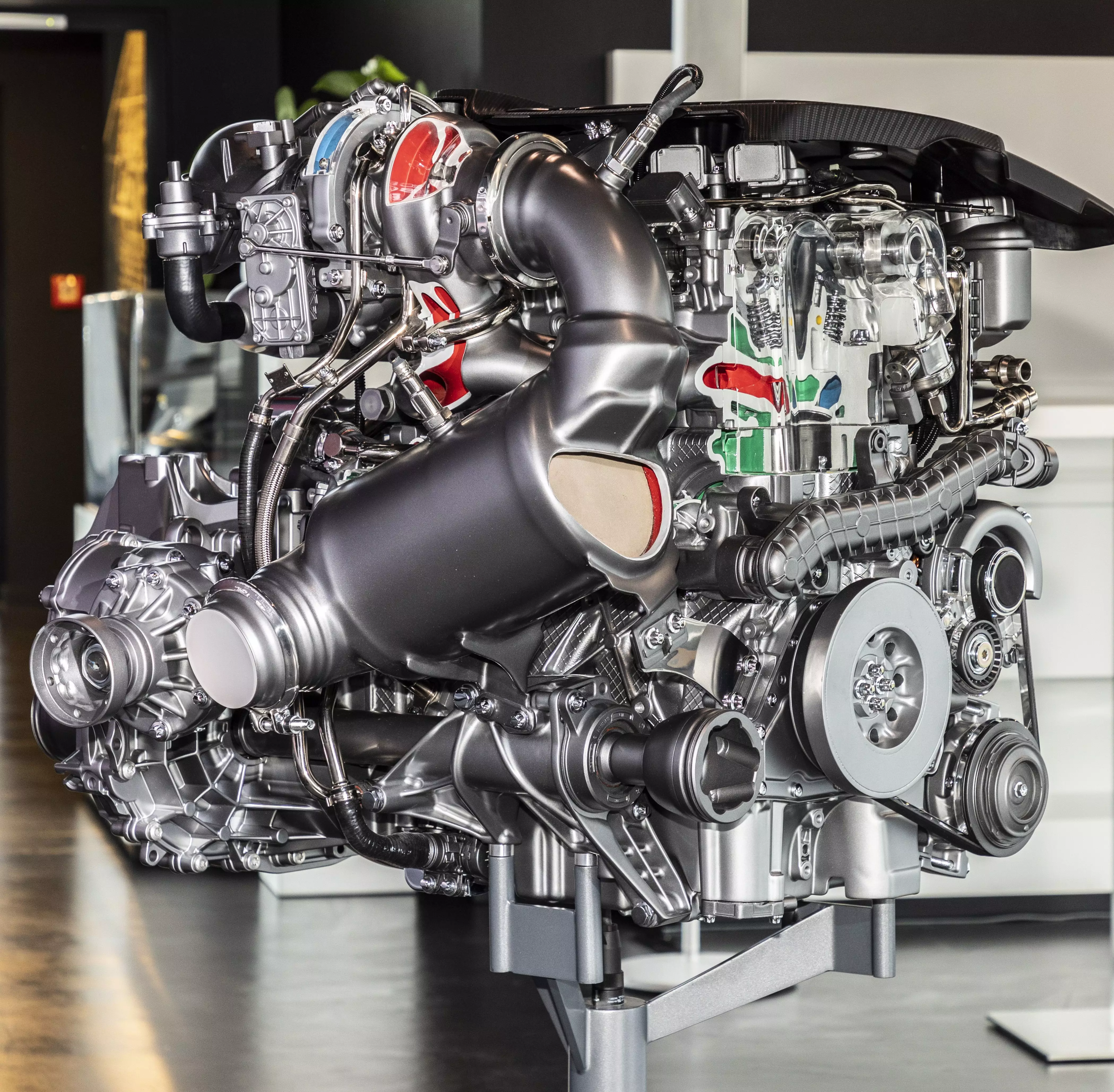 Mercedes-Benz @ TecDay_Mercedes_AMG_2_0_Liter_Engine_Affalterbach_2019