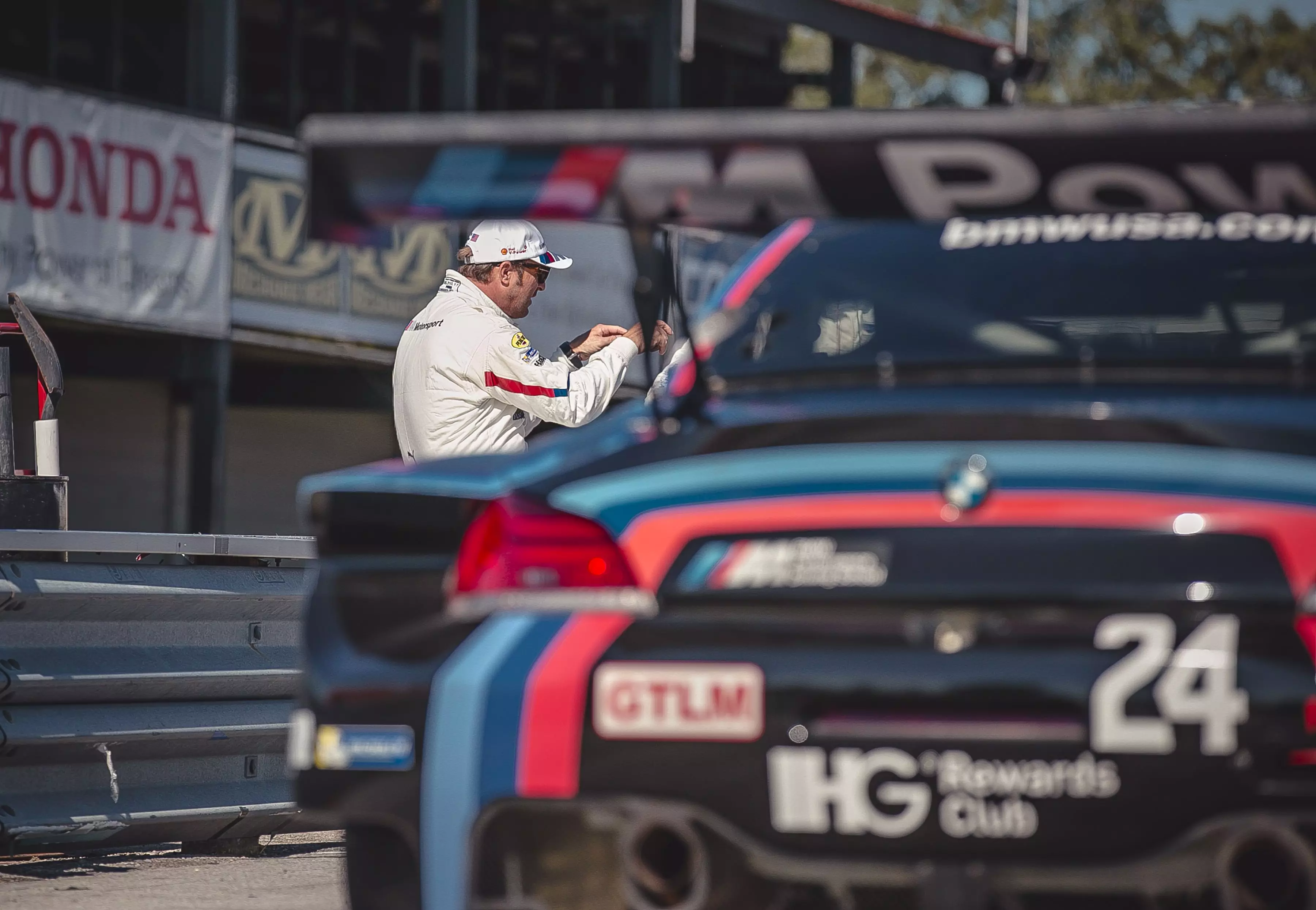 Vehículo terrestre, Vehículo, Coche, Carreiras de resistencia (deporte de motor), Deseño de automóbiles, Pista de carreiras, Rallycross, Carreiras de coches deportivos, Coche de alto rendemento, Deporte de motor,