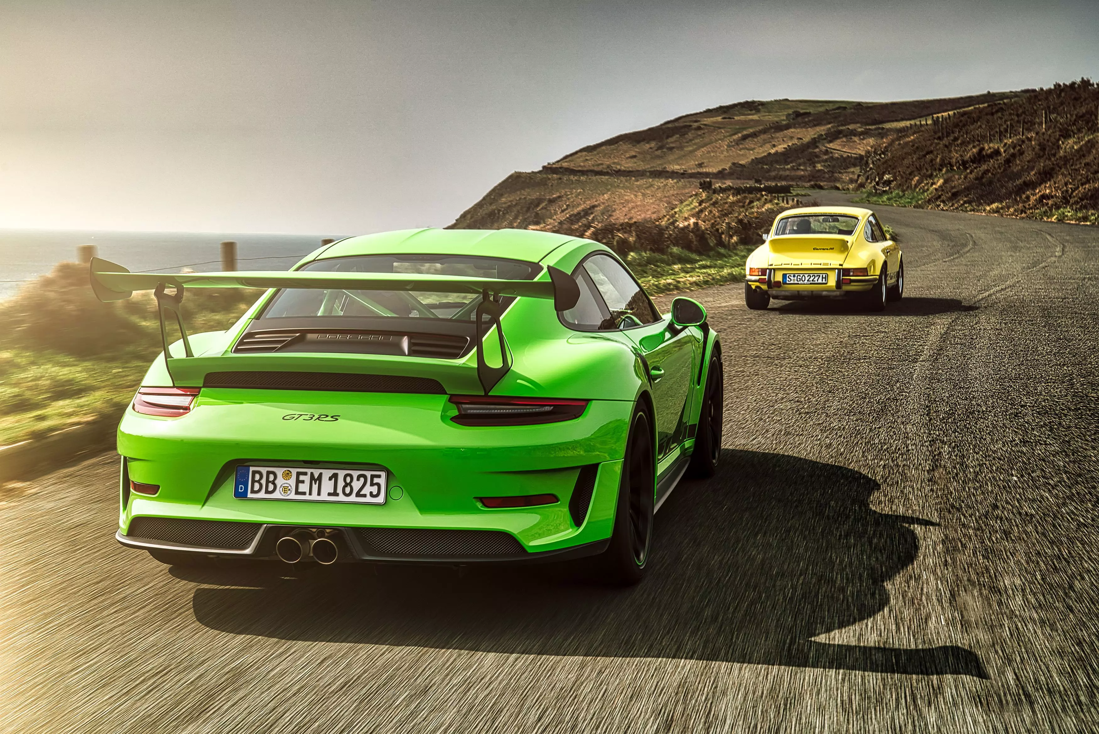 Landvoertuig, Voertuig, Auto, Automotive design, Supercar, Groen, Sportwagen, Prestaties auto, Porsche 911 gt3, Porsche 911 gt2,