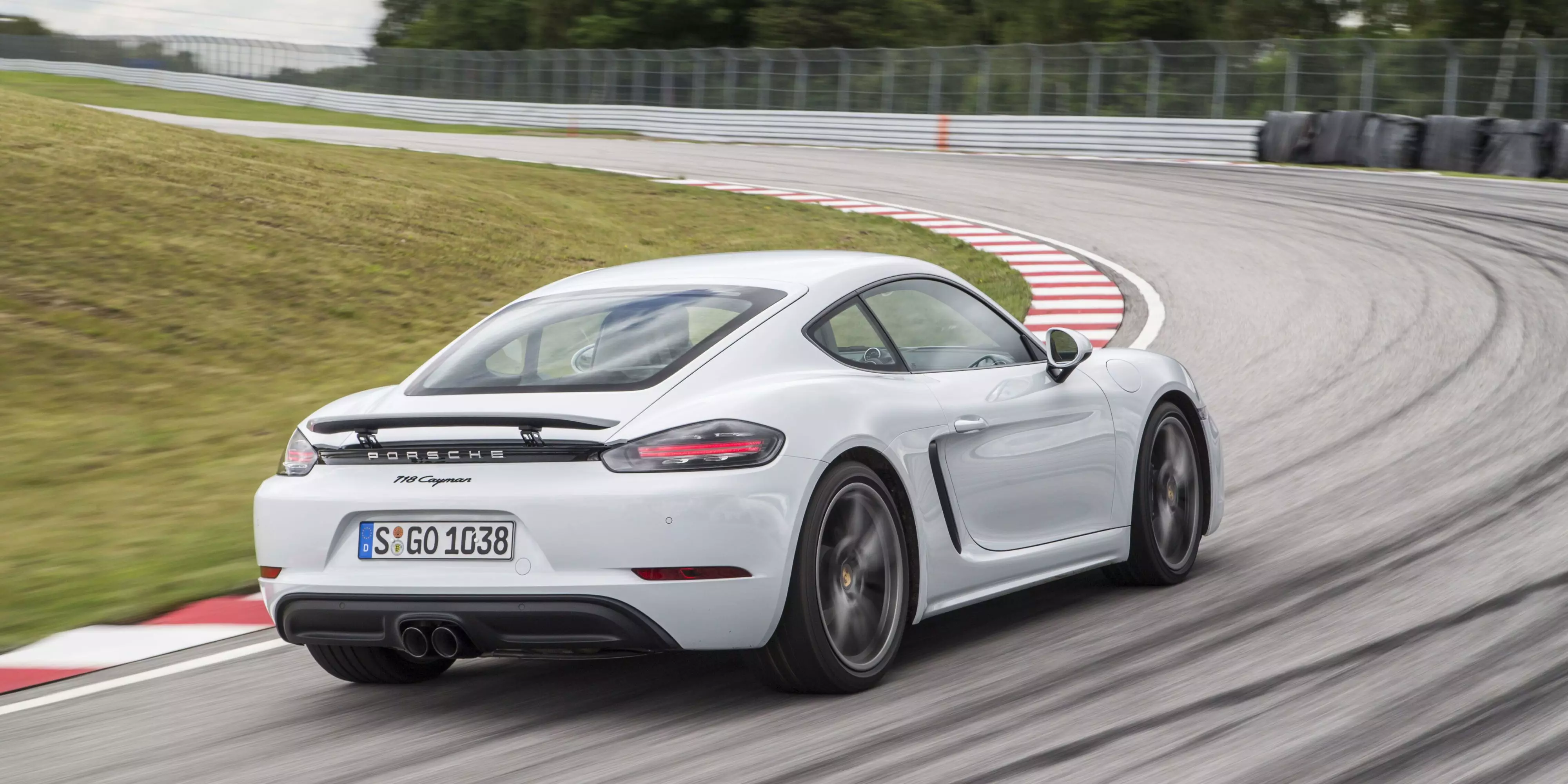 Cluiche Porsche 718 Cayman