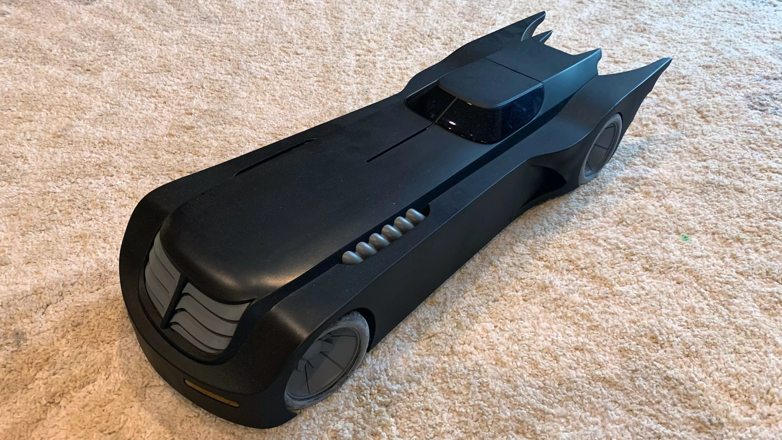 batmobile e tsoang ho batman letoto la lipopae