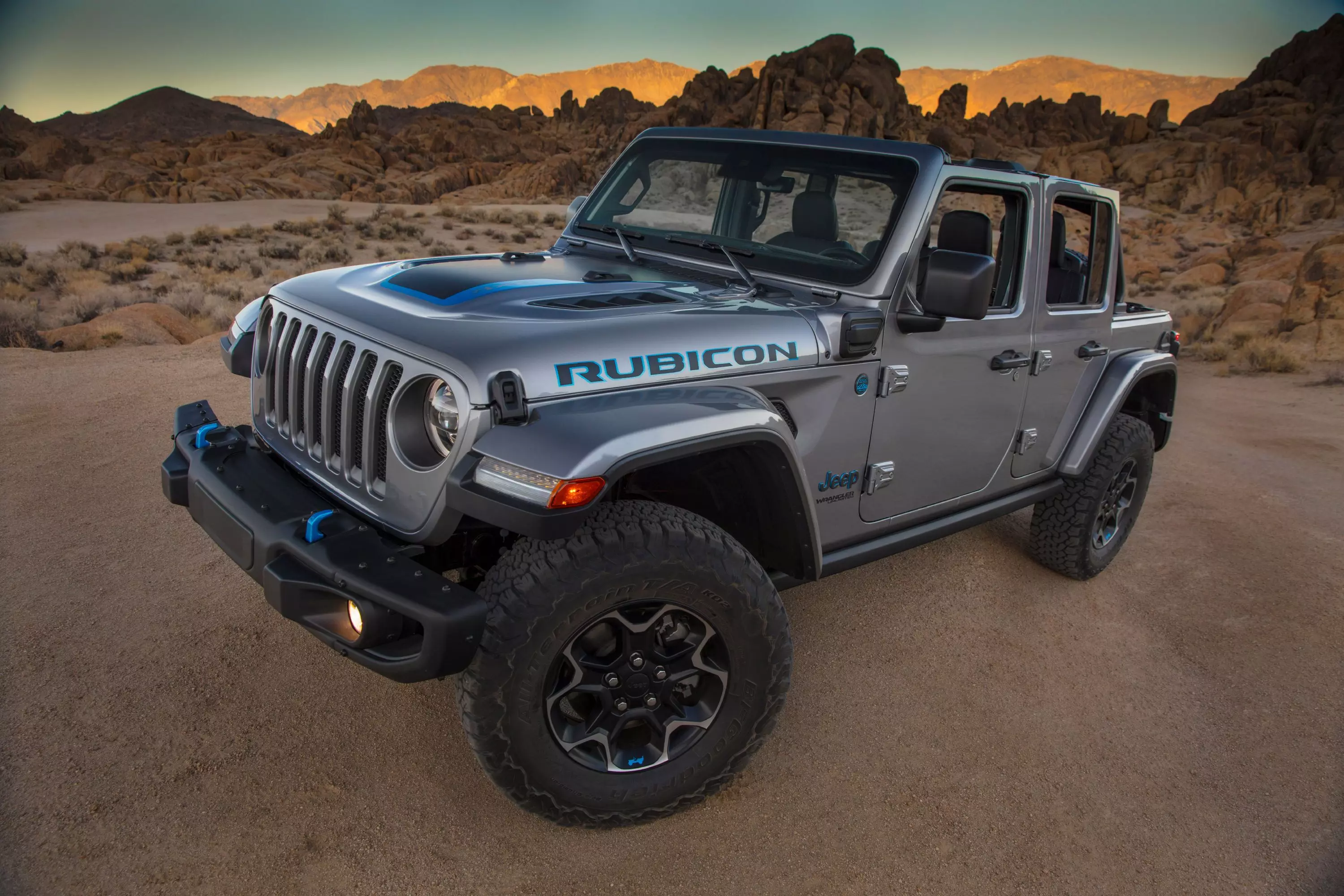 2021 წლის ჯიპი wrangler rubicon 4xe