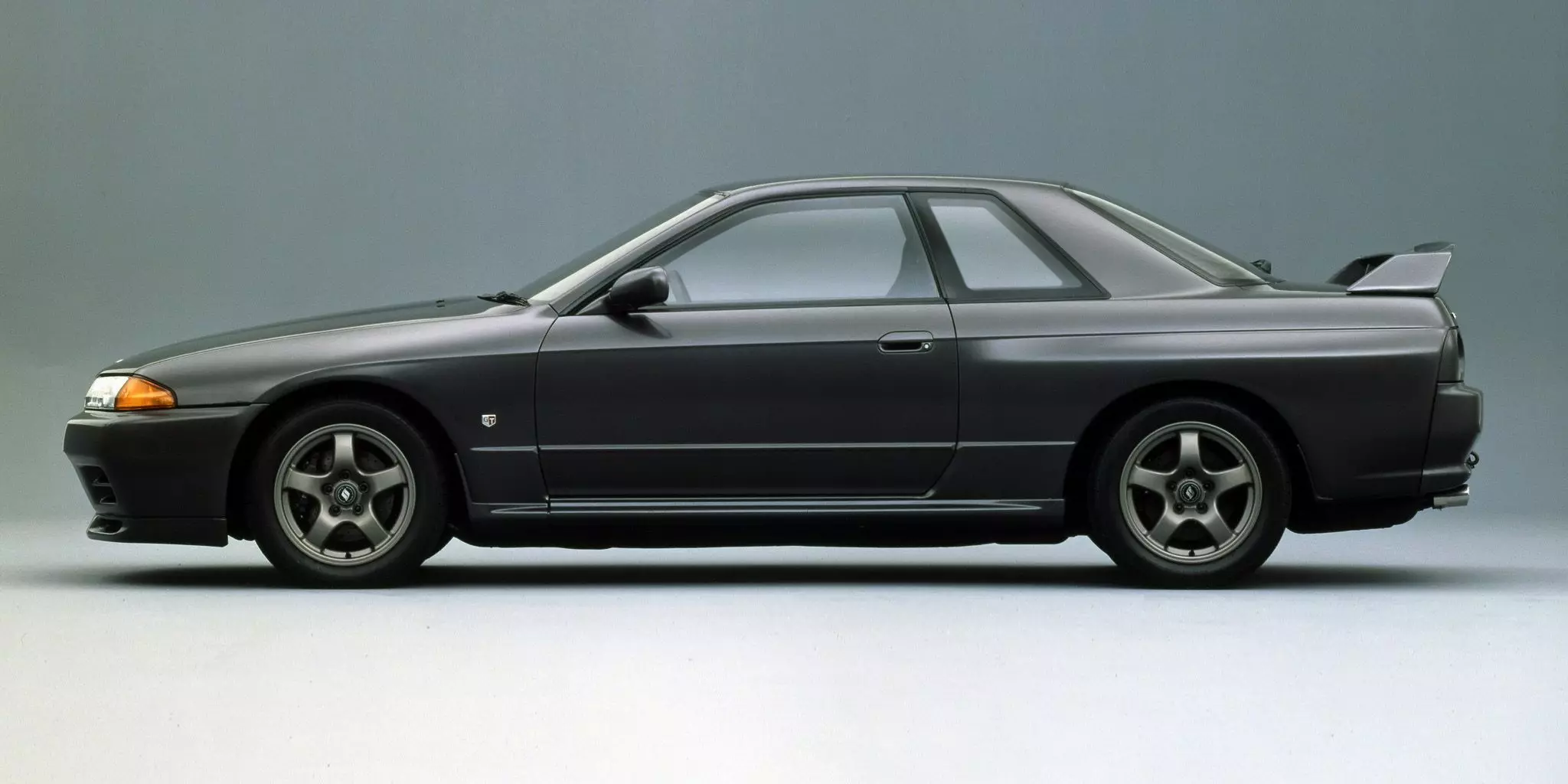 nissan skyline gt r r32