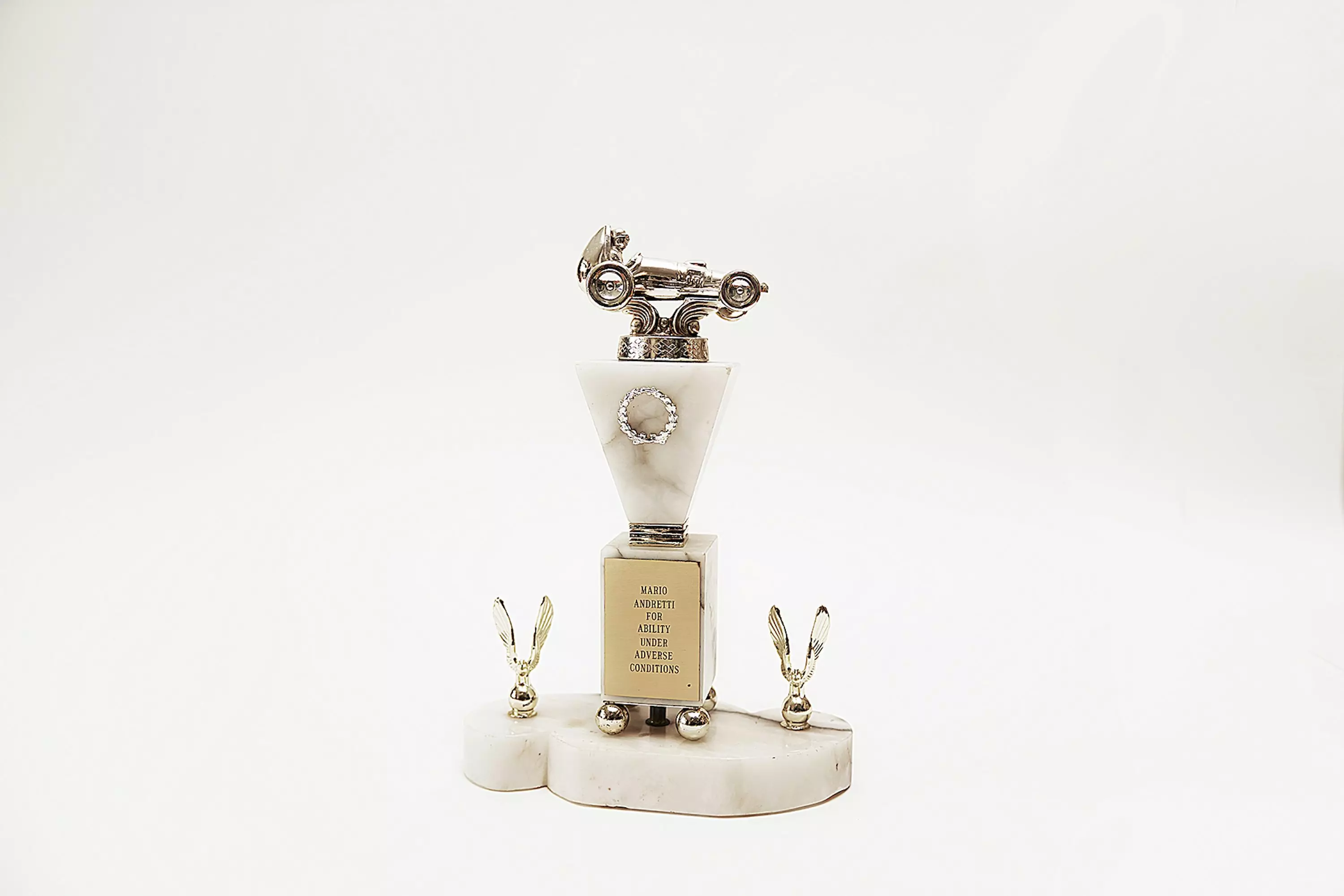 Марио Андреттинин биринчи жарыш трофейи анын тарыхын эң сонун баяндайт