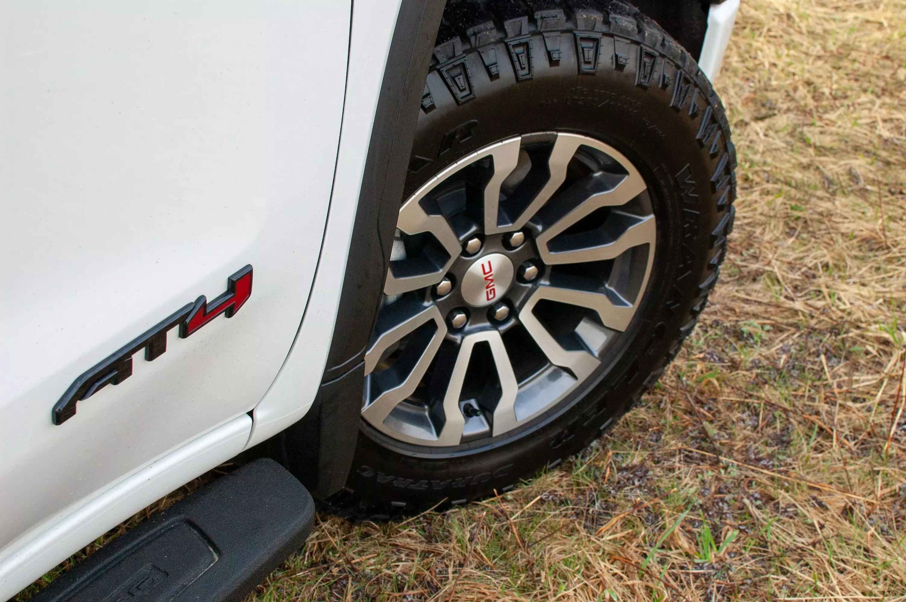 2021 gmc sierra at4 דיזל