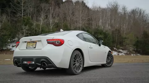 Toyota 86 nke afọ 2017