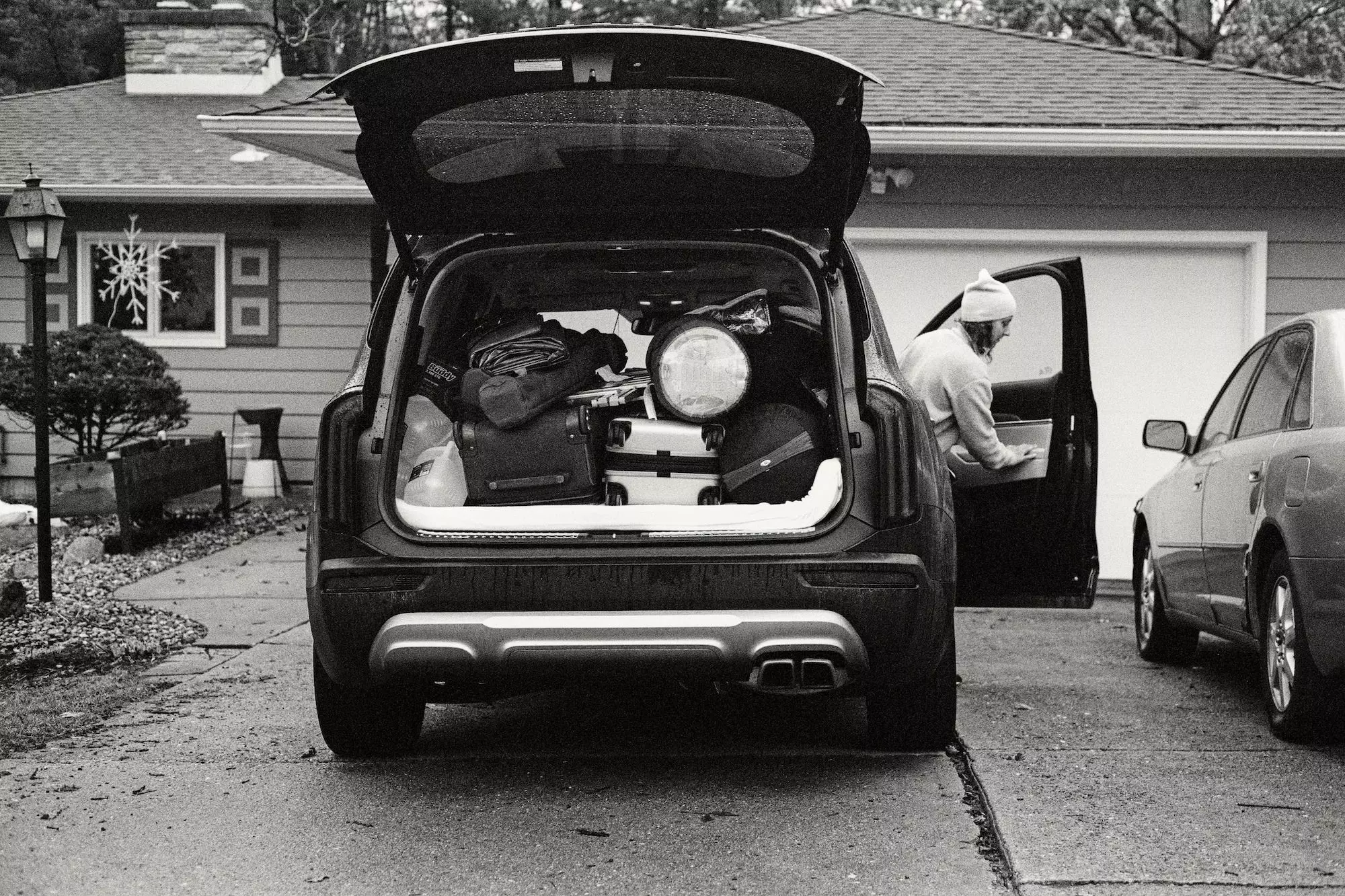 kia telluride black and white