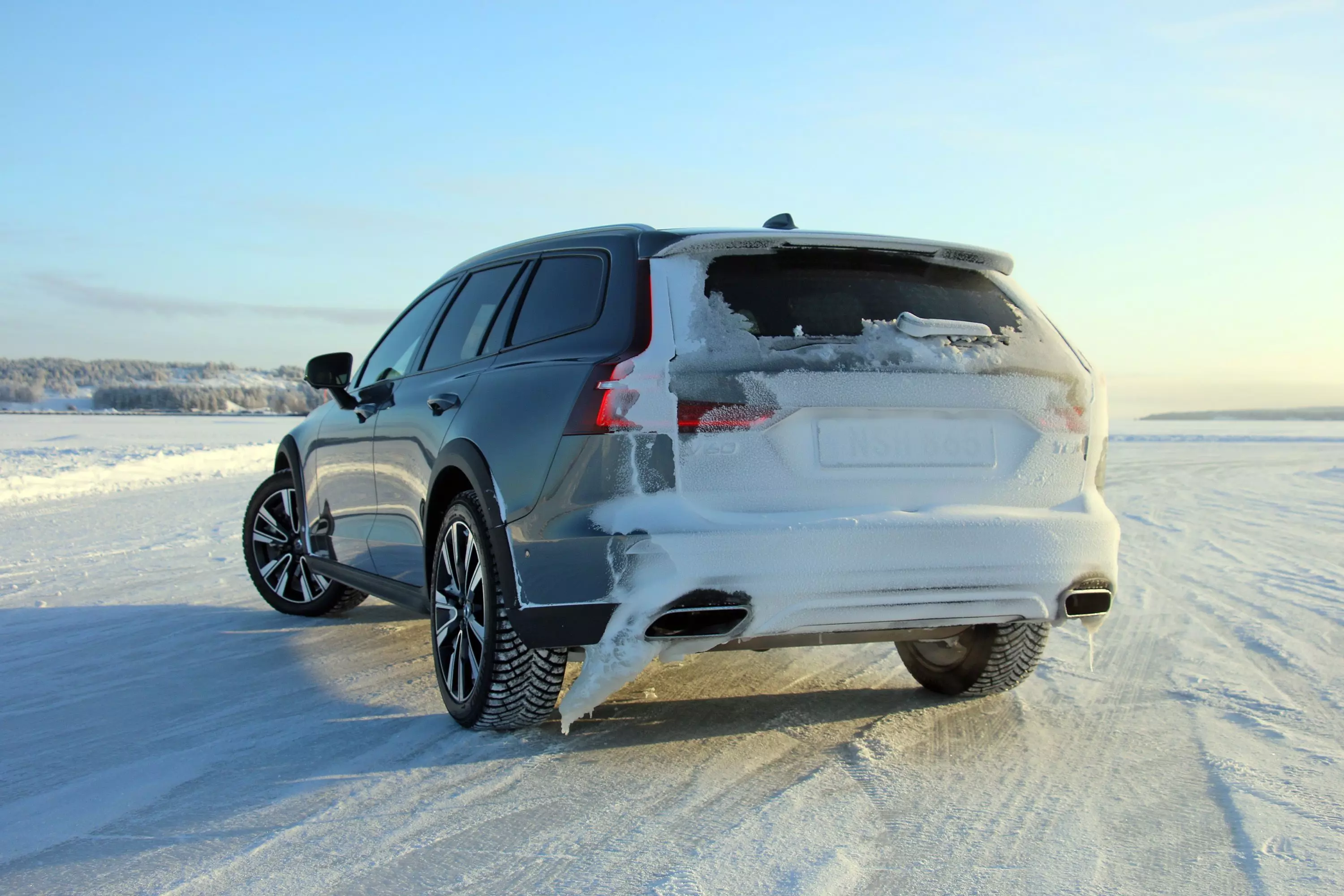 Maismaasõiduk, sõiduk, auto, velg, autorehv, rehv, sportsõiduk, ratas, autodisain, rattasüsteem,