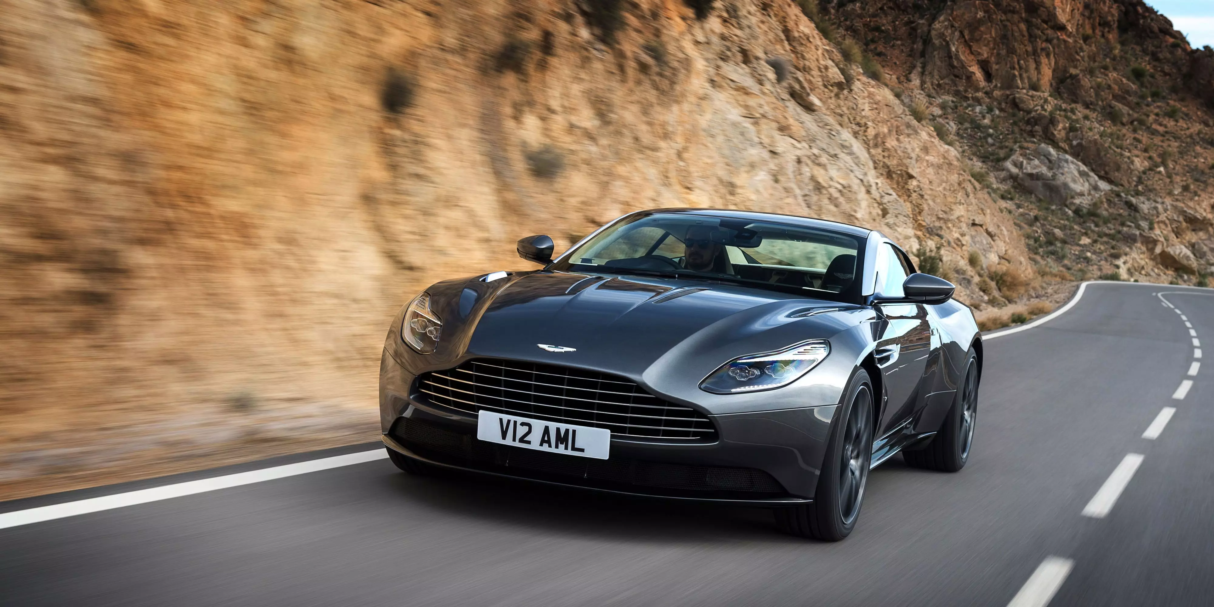 Aston Martin DB11