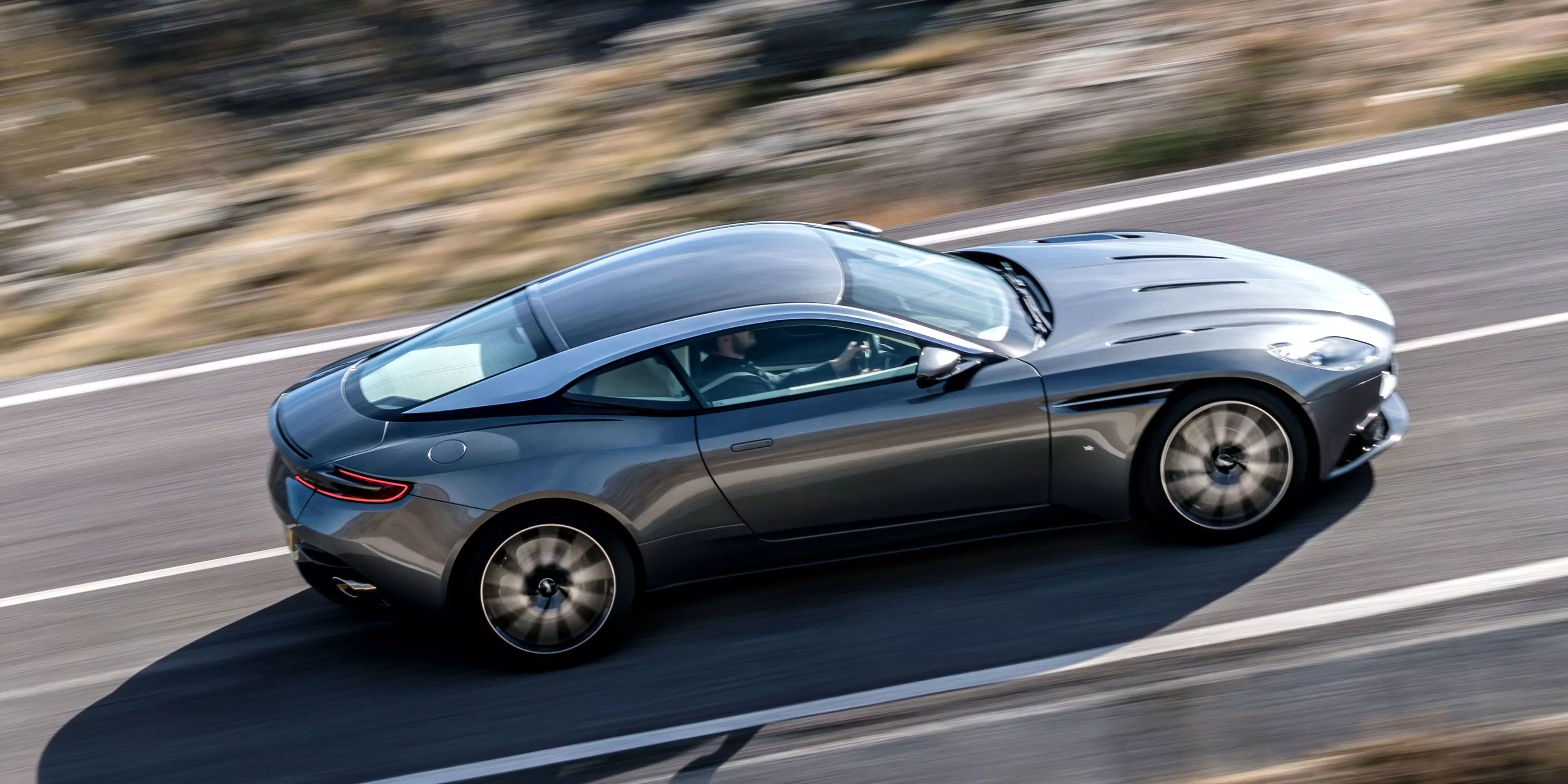 Aston Martin DB11