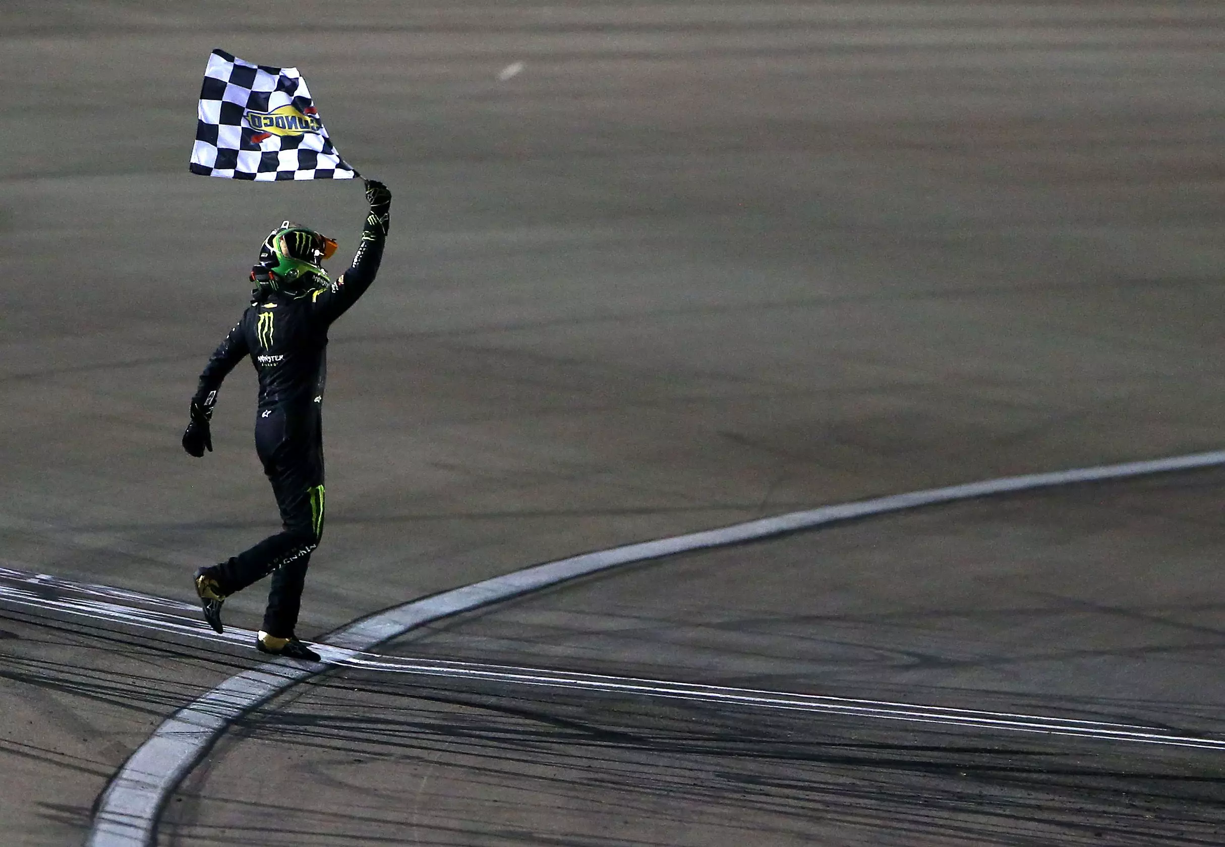 sraith cupán nascar pointe ó dheas 400