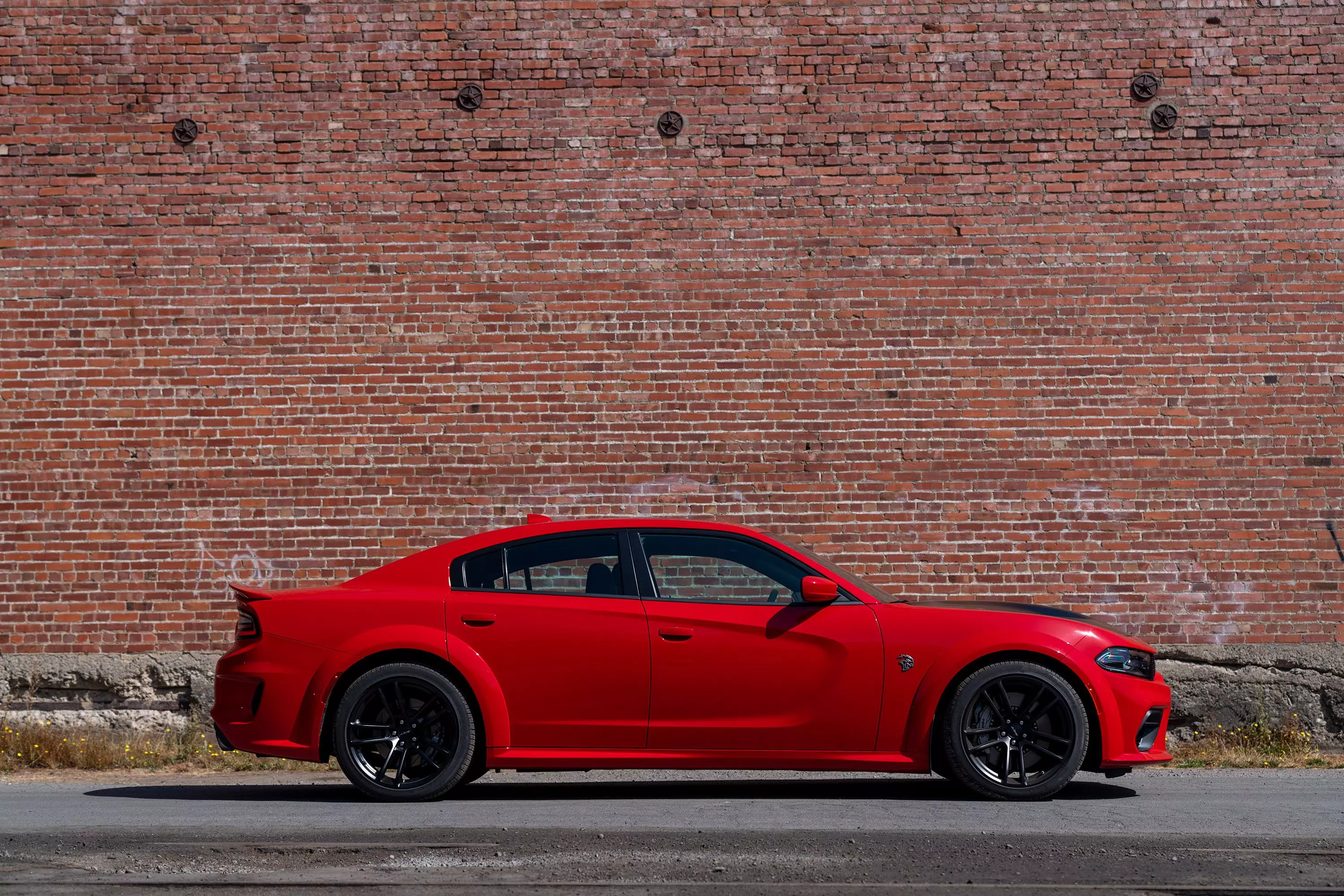 Vehículo terrestre, Vehículo, Coche, Diseño automotriz, Rojo, Coche deportivo, Coche de alto rendimiento, Rueda, Llanta, Coupé,