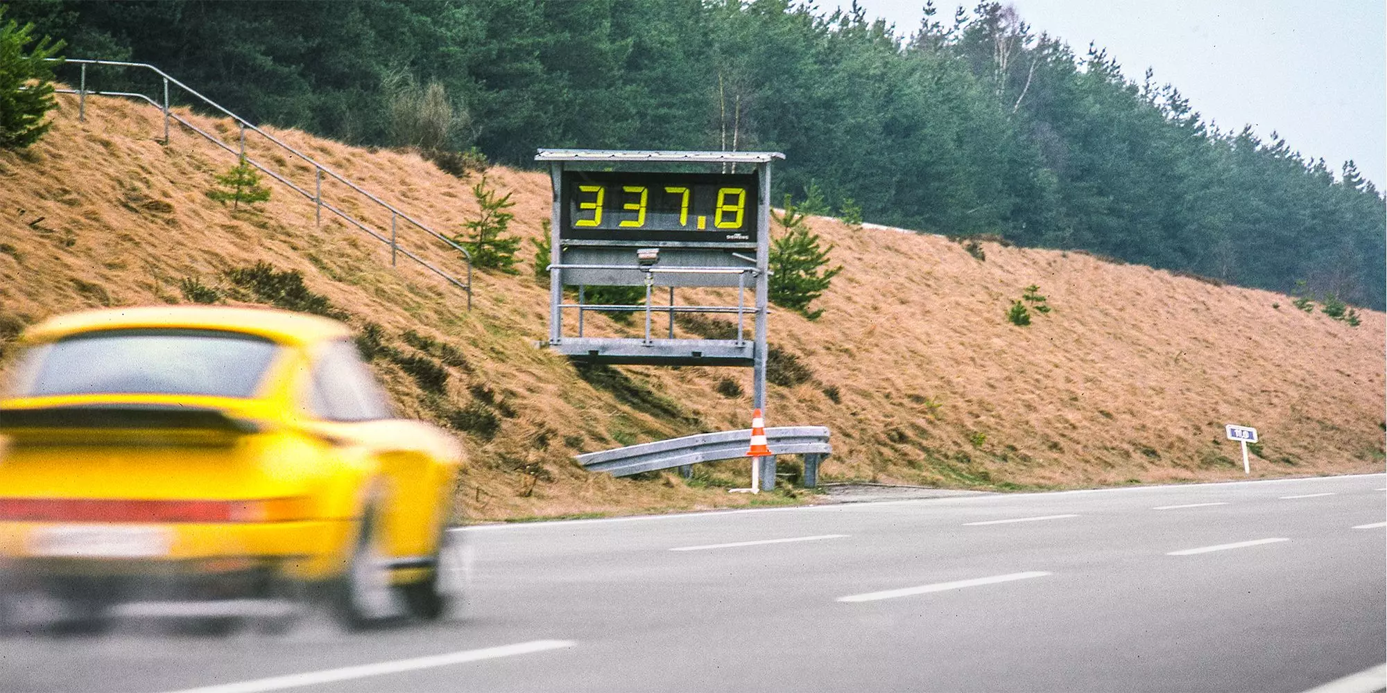 Cesta, površina ceste, asfalt, infrastruktura, nagib, automobilska vanjština, automobilska parkirna svjetla, prometnica, autocesta, automobilska rasvjeta,