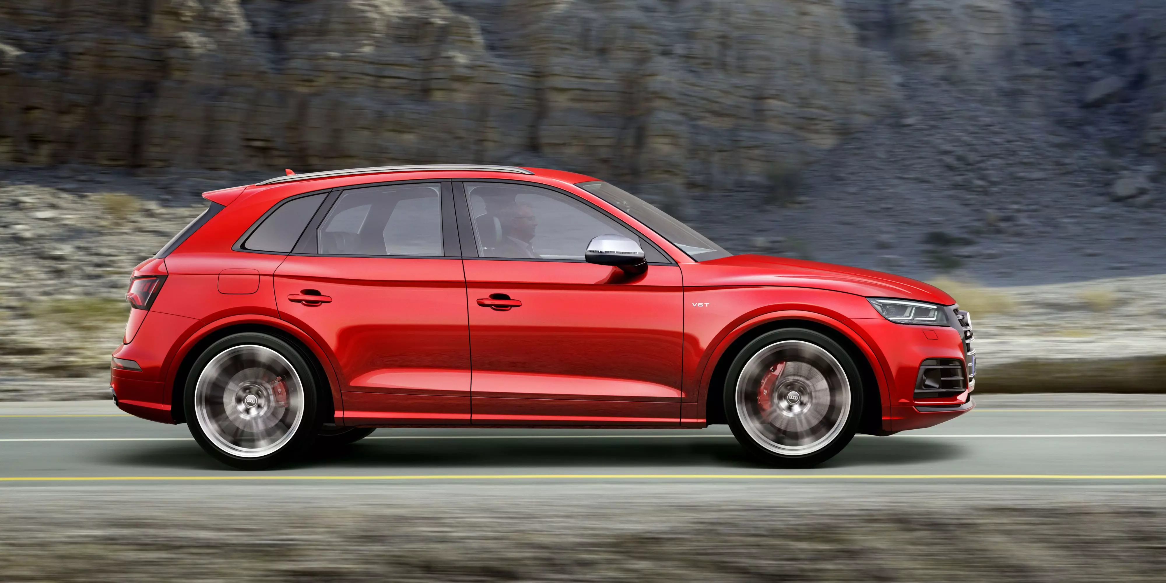 រថយន្ត Audi SQ5 ឆ្នាំ 2018