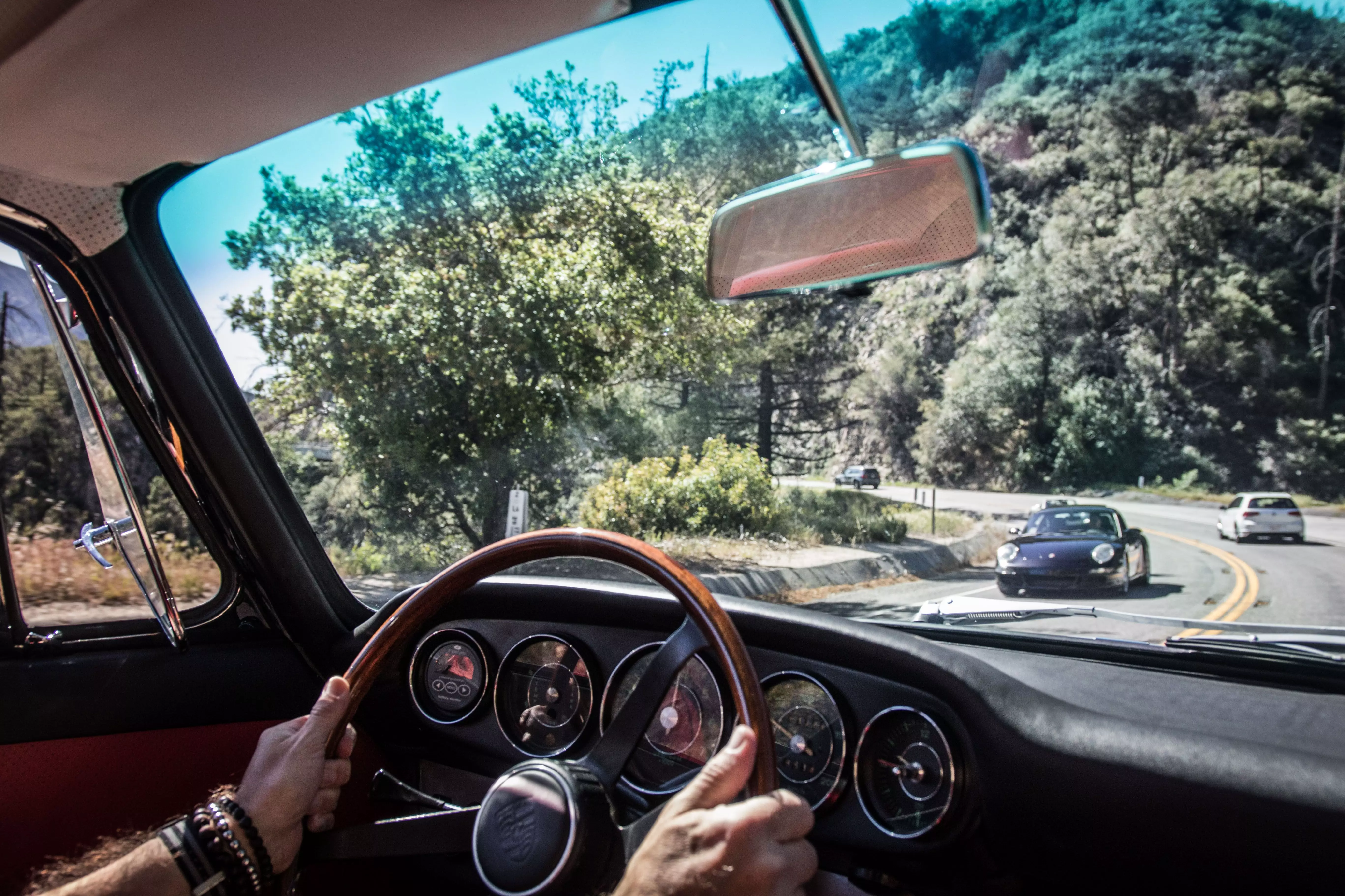 Landfahrzeug, Fahrzeug, Auto, Kraftfahrzeug, Lenkungsteil, Lenkrad, Windschutzscheibe, Transportmittel, Fahren, Glas,